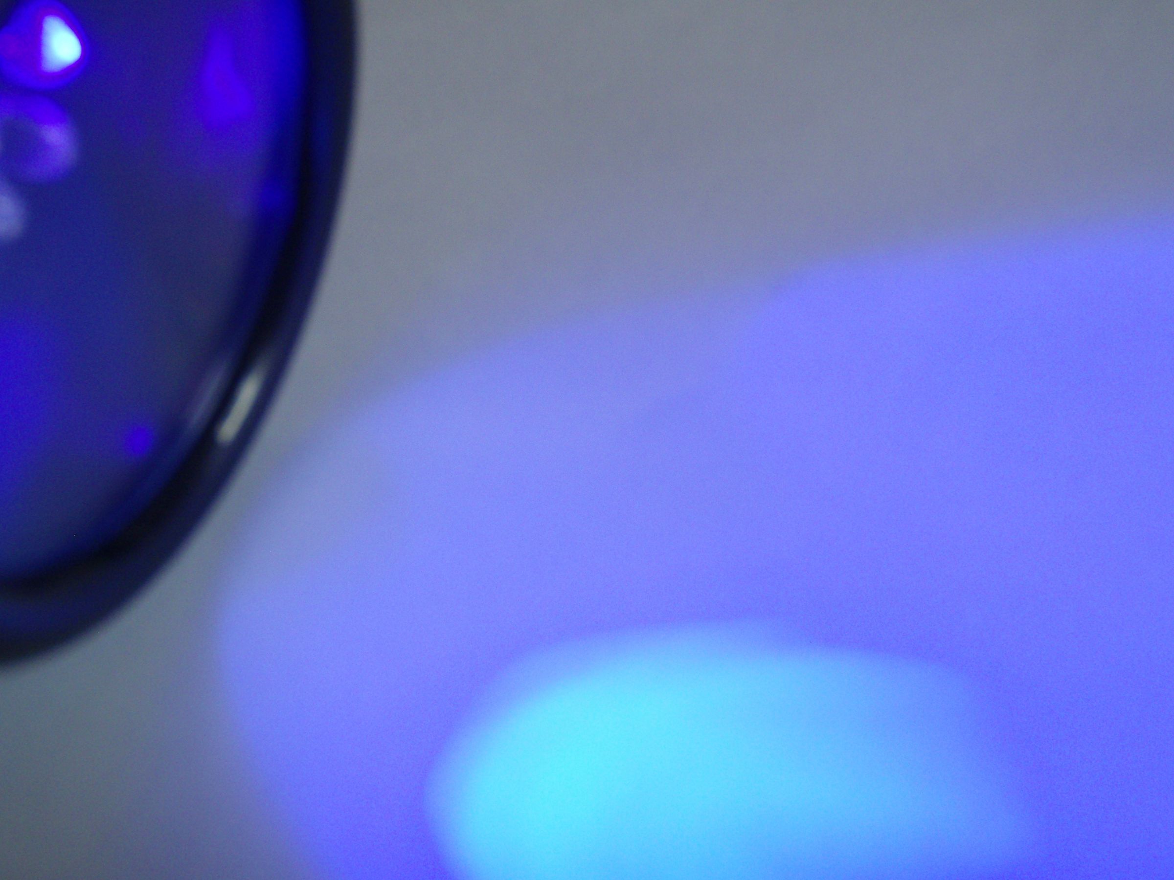 Full Spectrum Flashlight : 4 Steps (with Pictures) - Instructables