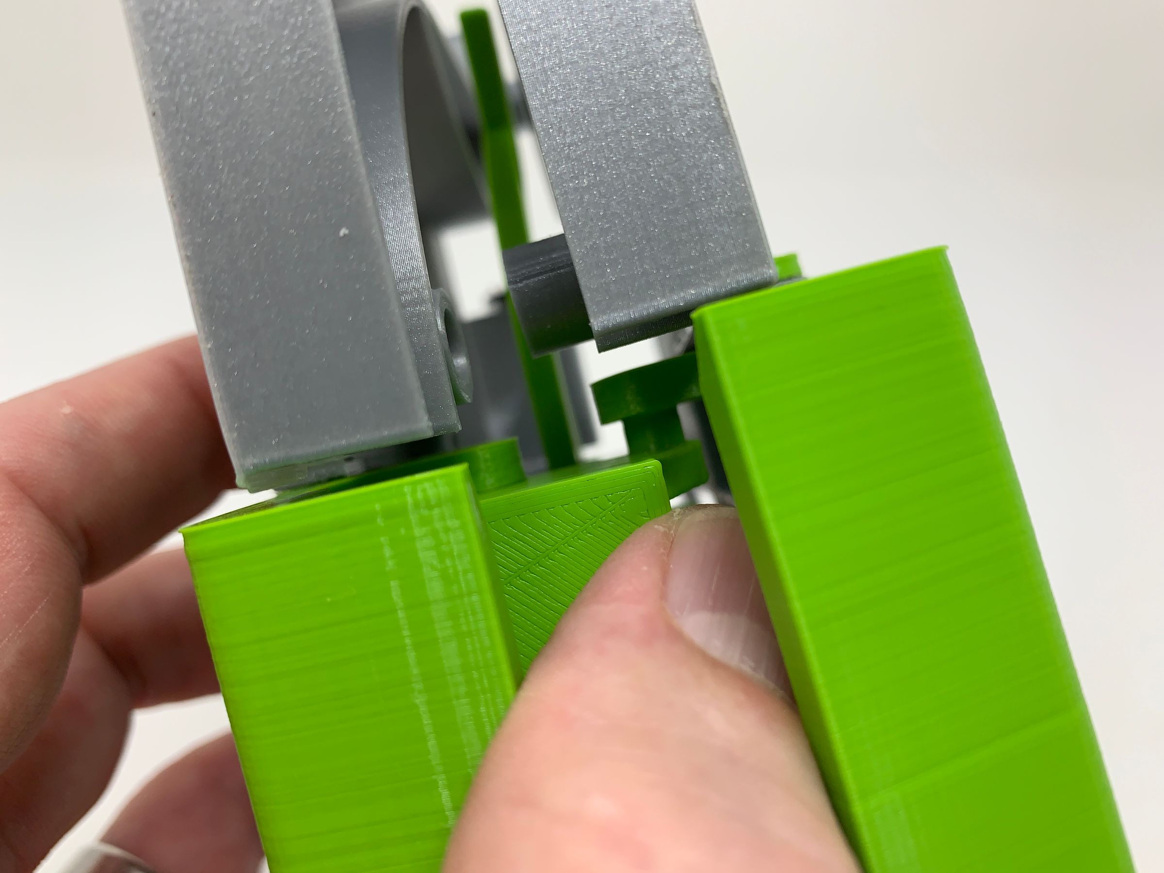 Pink and Green Domino Machine II : 5 Steps (with Pictures) - Instructables