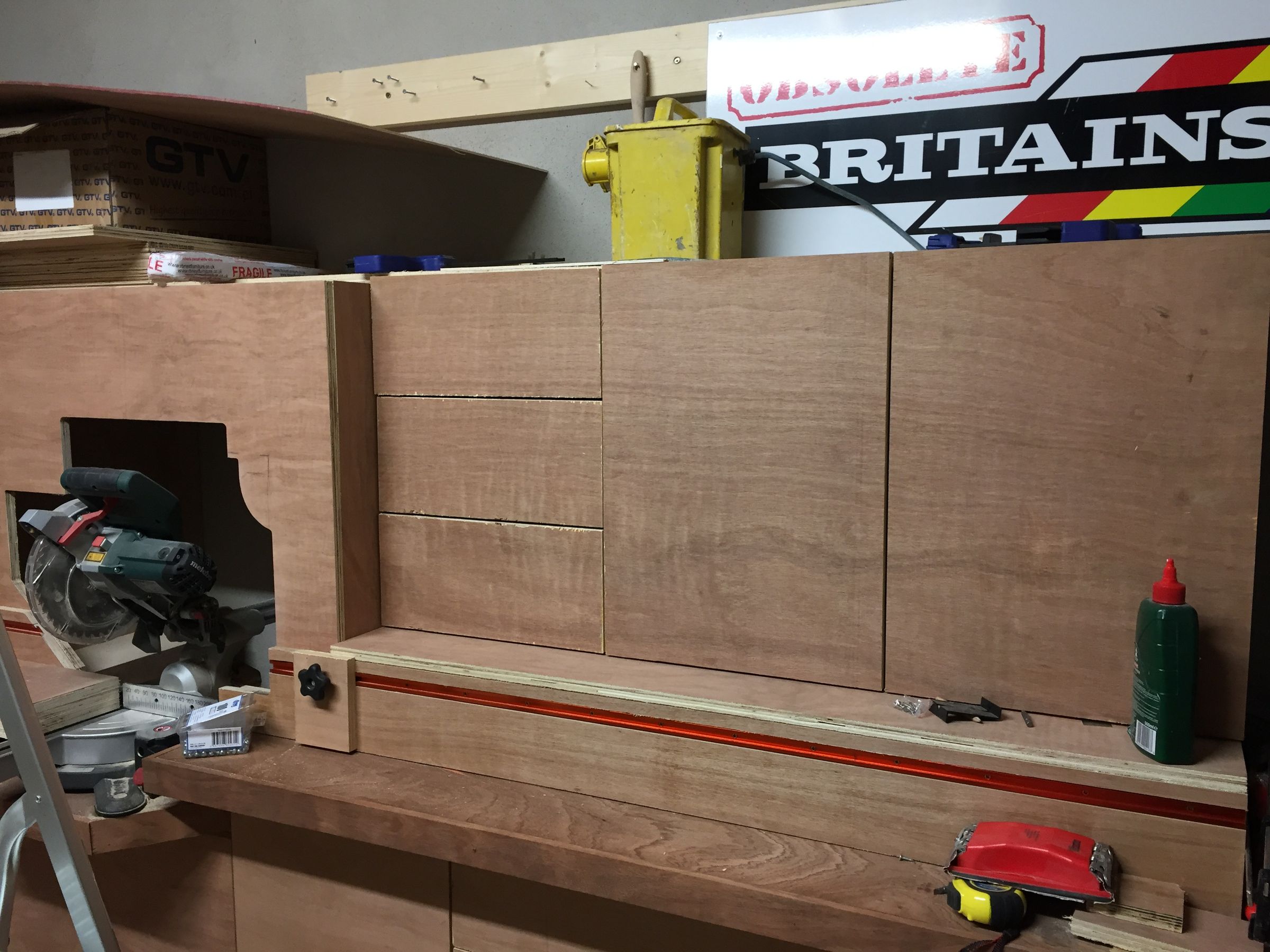 Mitre Saw Station : 8 Steps (with Pictures) - Instructables