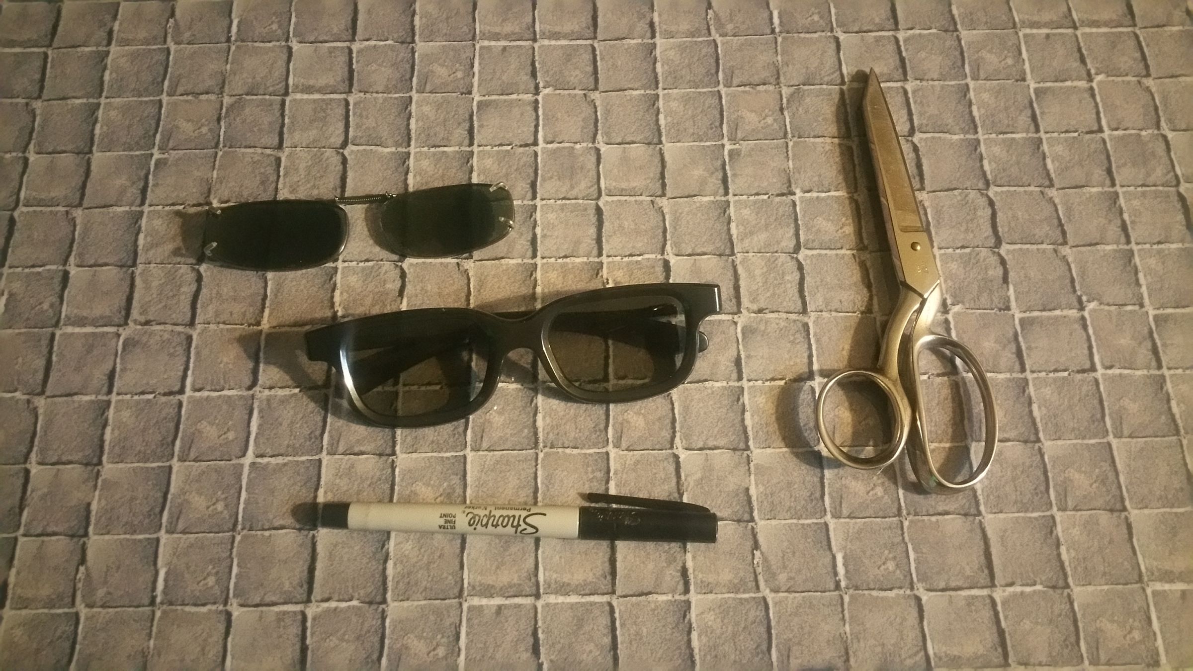 3D Glasses Clip-on : 7 Steps (with Pictures) - Instructables