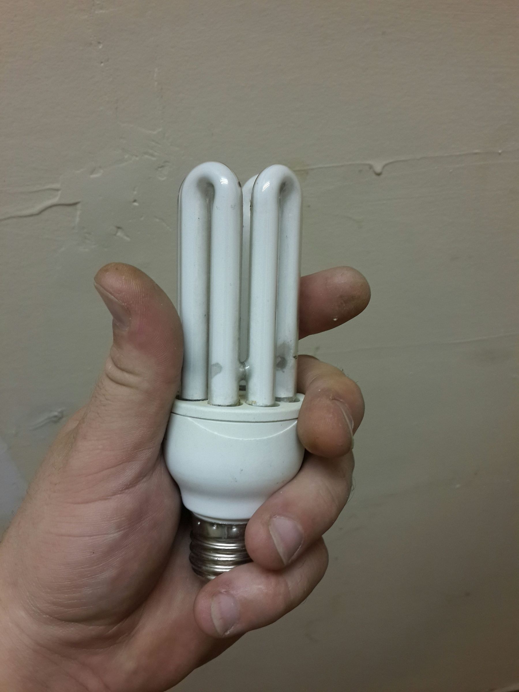 What to Salvage From Energy Saver Light Bulb : 4 Steps (with Pictures ...