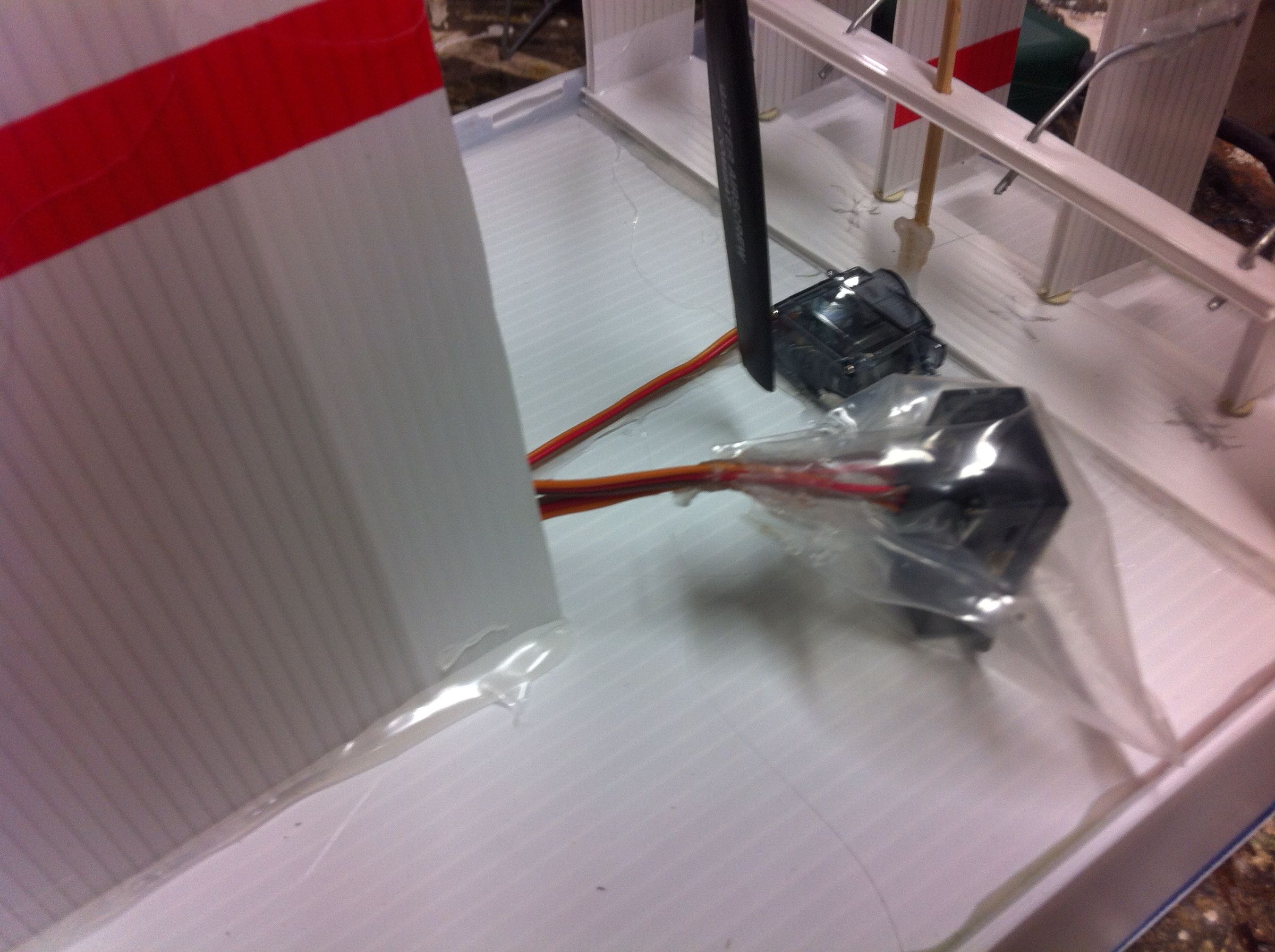 Coreflute RC Airboat : 6 Steps - Instructables