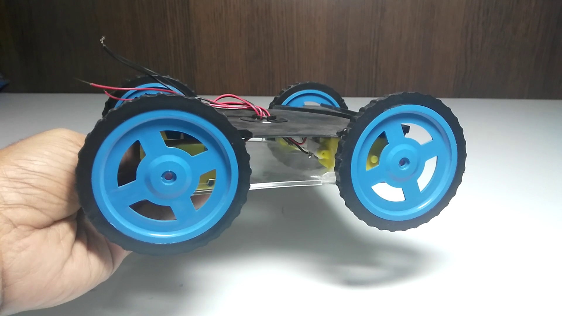 FOLLOW ME ROBOT : 6 Steps (with Pictures) - Instructables