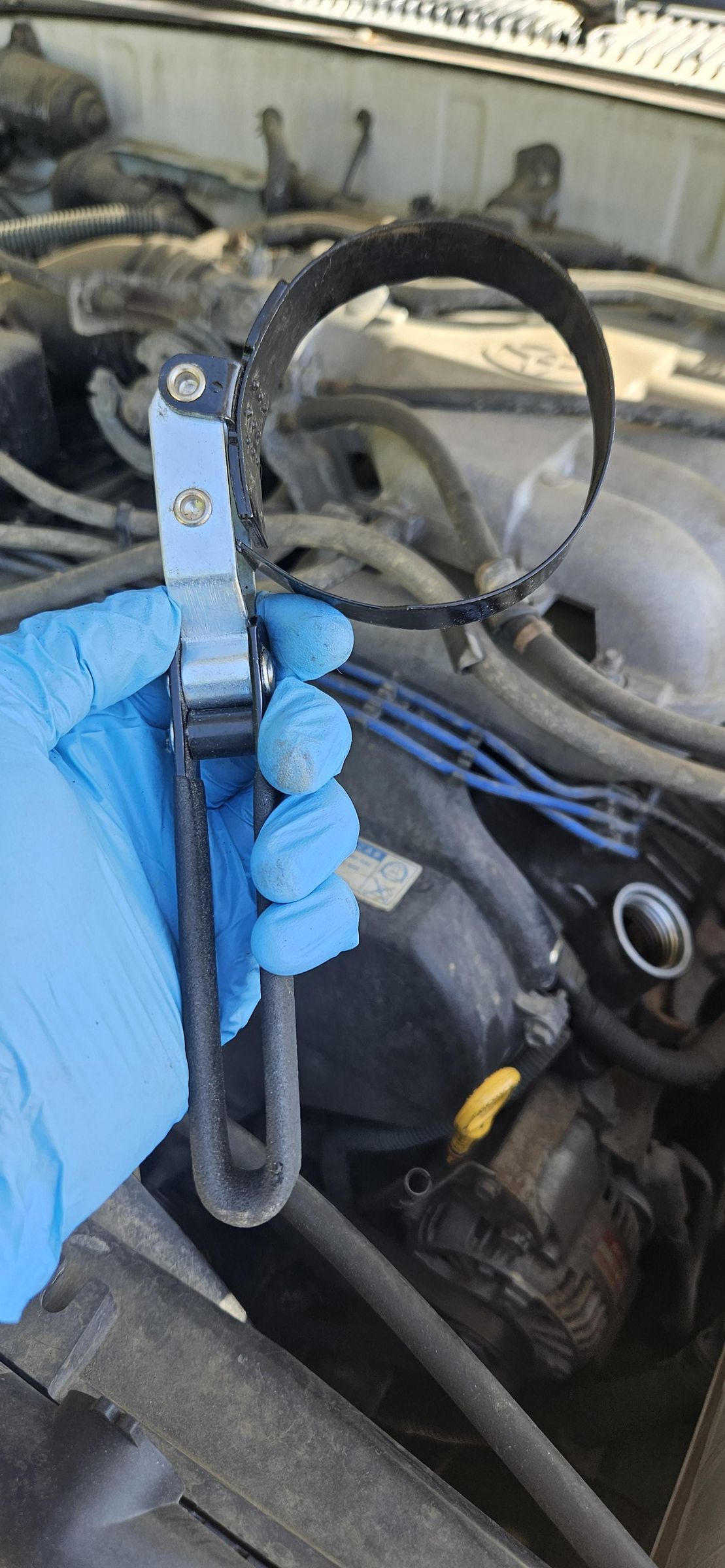Perform a Basic Oil Change : 13 Steps - Instructables