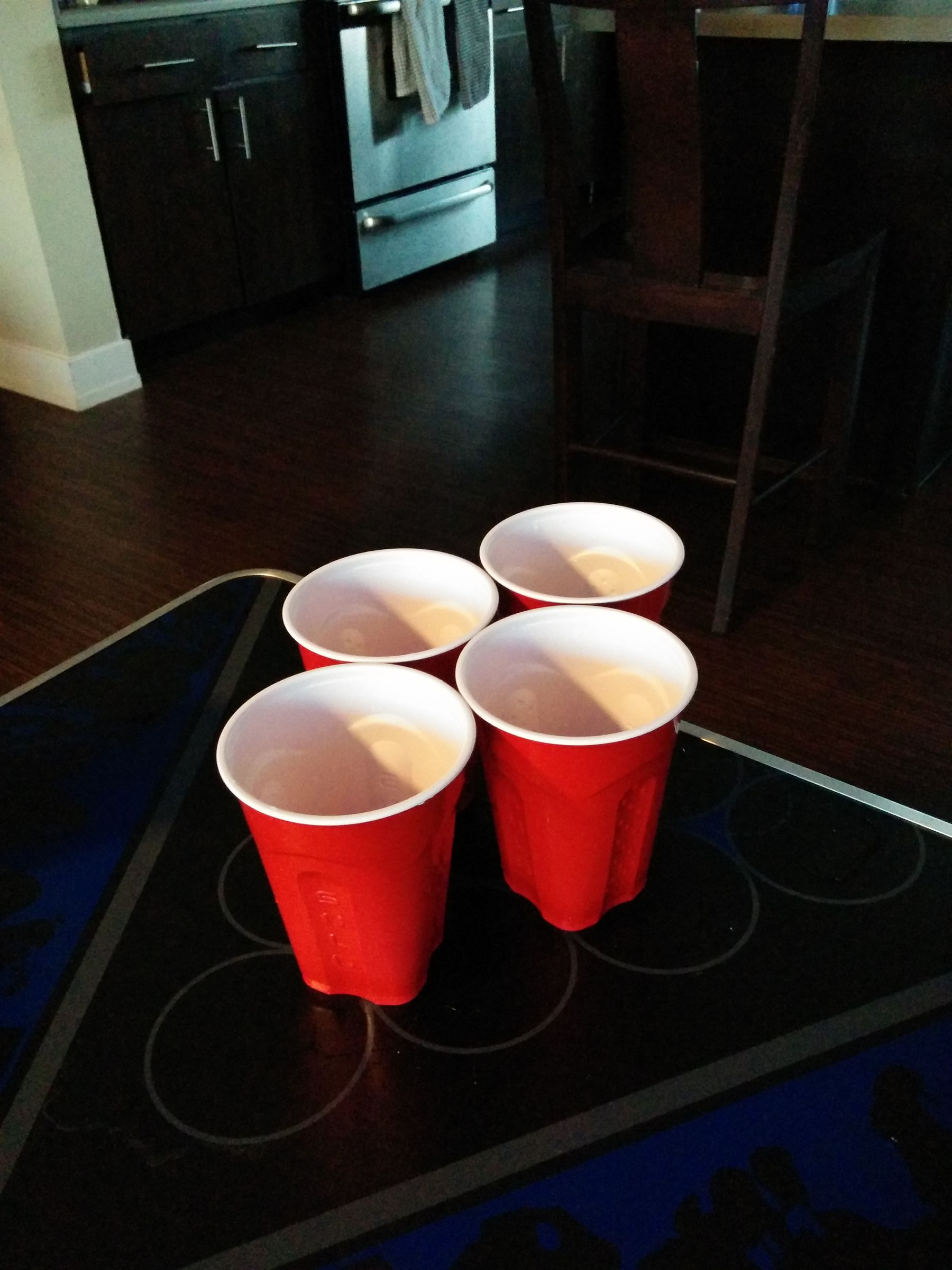 Playing Root Beer Pong : 9 Steps - Instructables