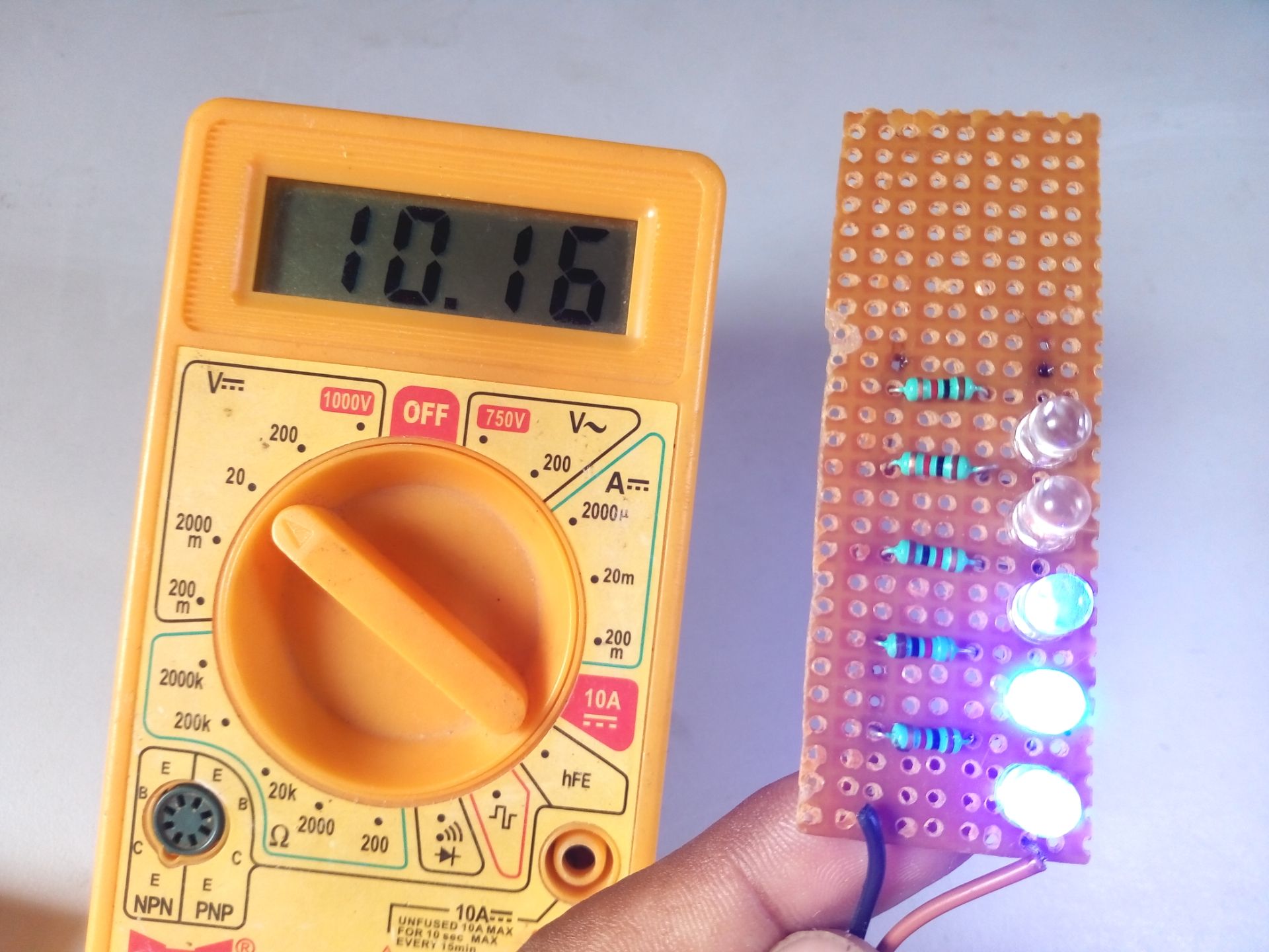 Battery Percentage Indicator : 9 Steps - Instructables