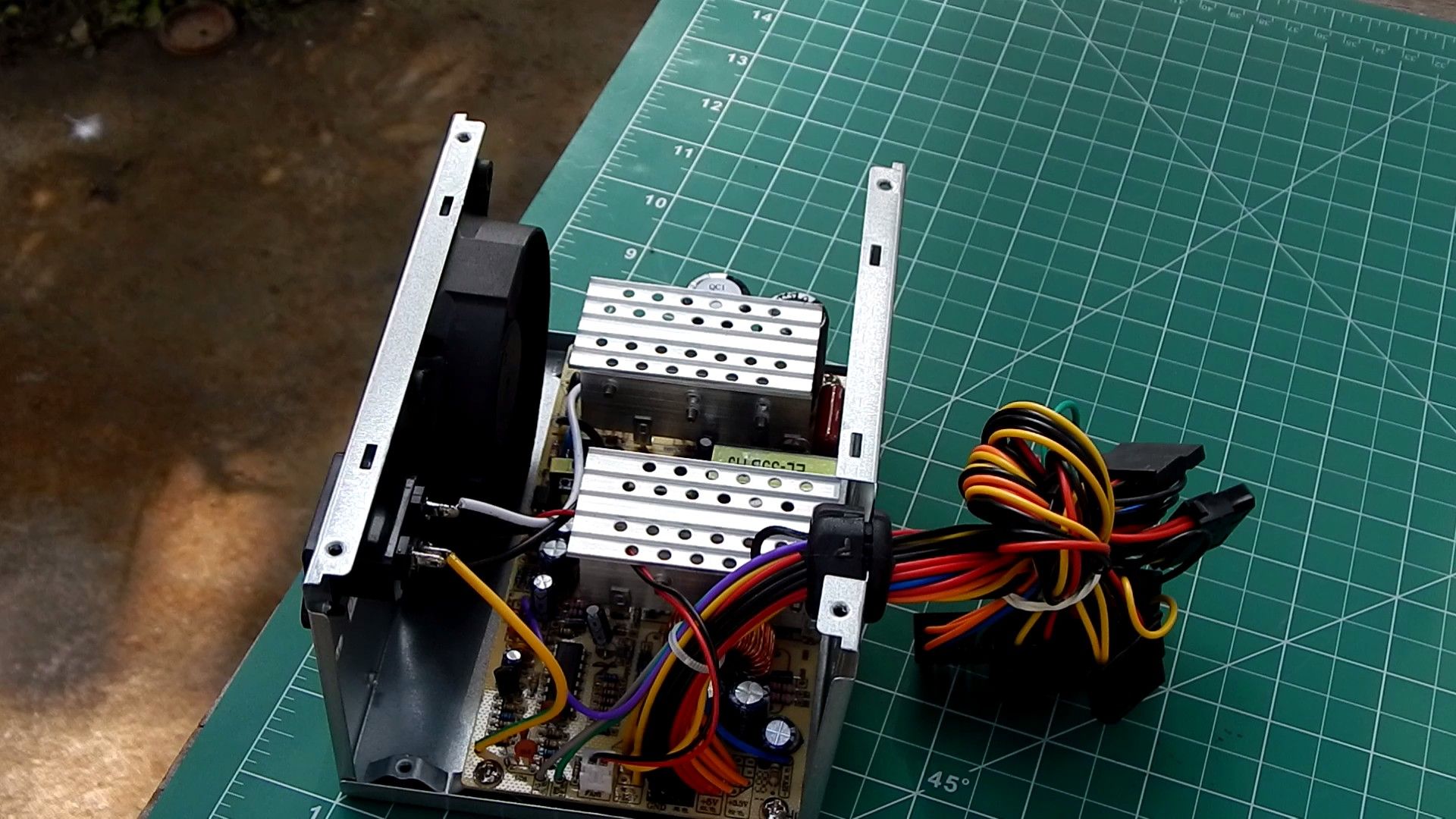 DIY Bench Power Supply With Old Computer SMPS : 13 Steps (with Pictures ...