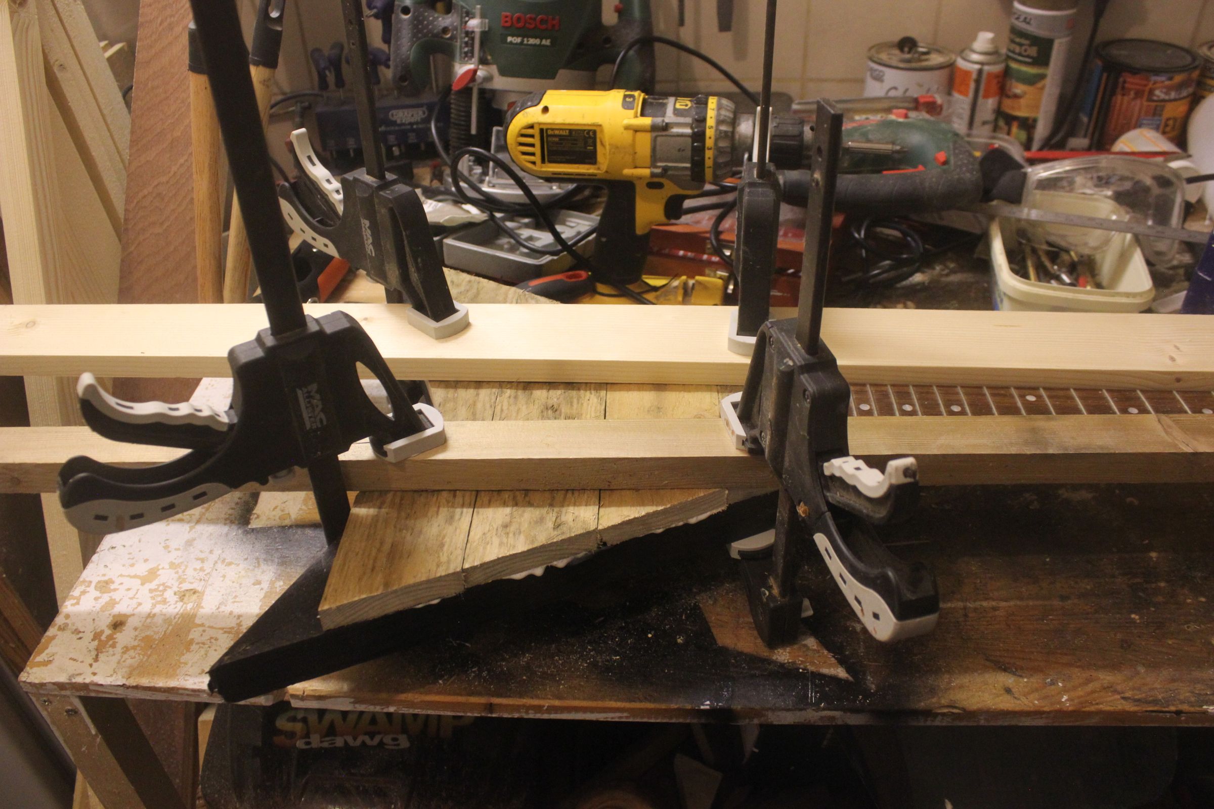 Handmade Electric Guitar: the Pallet Flying V - a Zero Budget Build ...