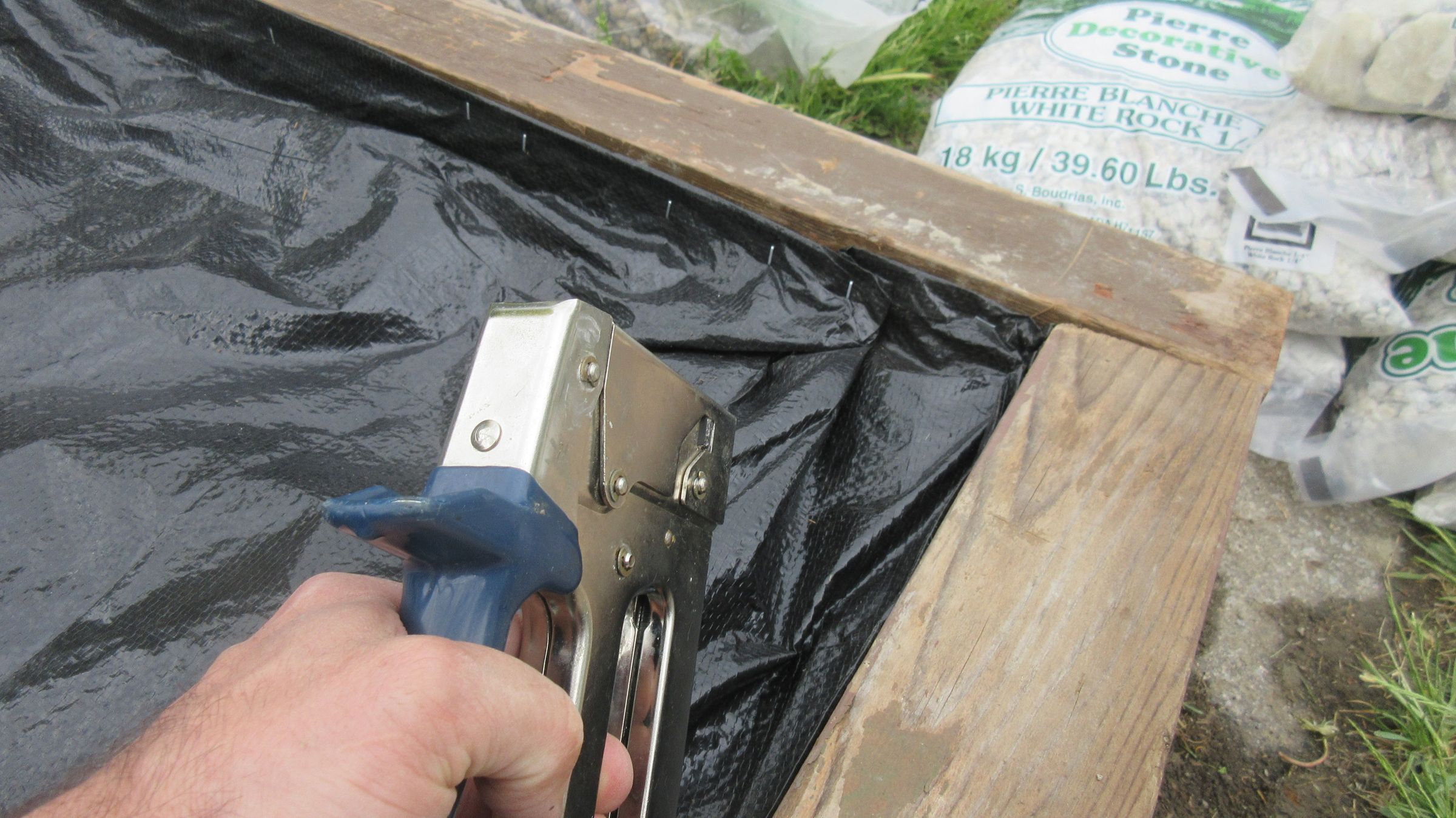 Going Down the Fish Pit : 8 Steps (with Pictures) - Instructables