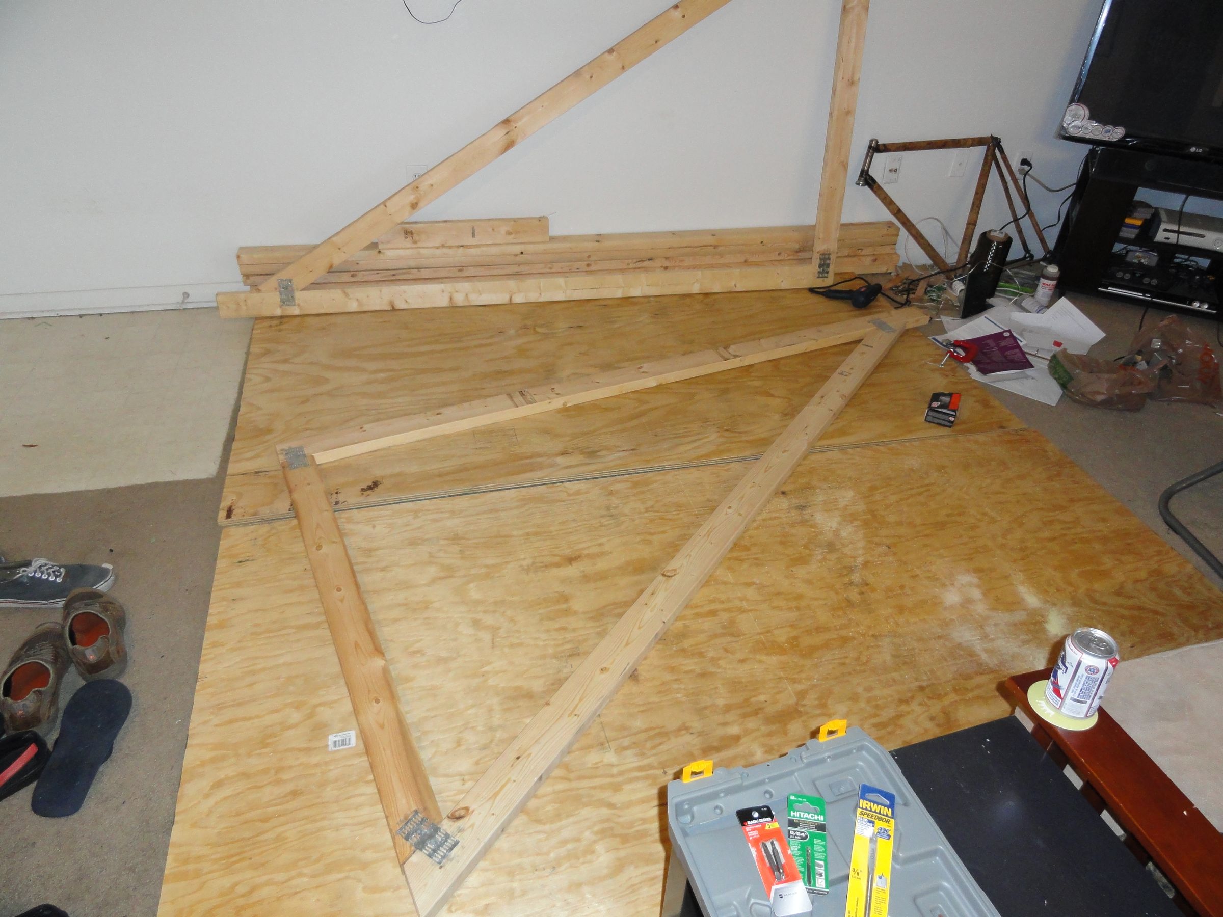 Freestanding Indoor Rock Climbing Wall for $150 : 7 Steps (with ...