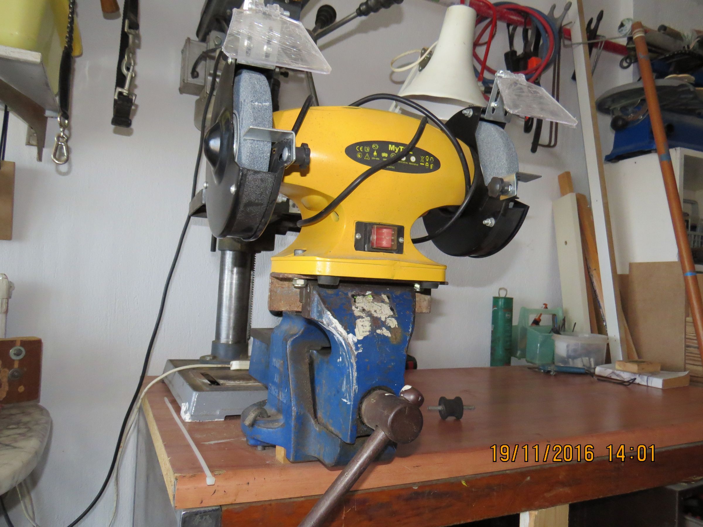 Rarely Used Bench Grinder Support : 3 Steps (with Pictures) - Instructables