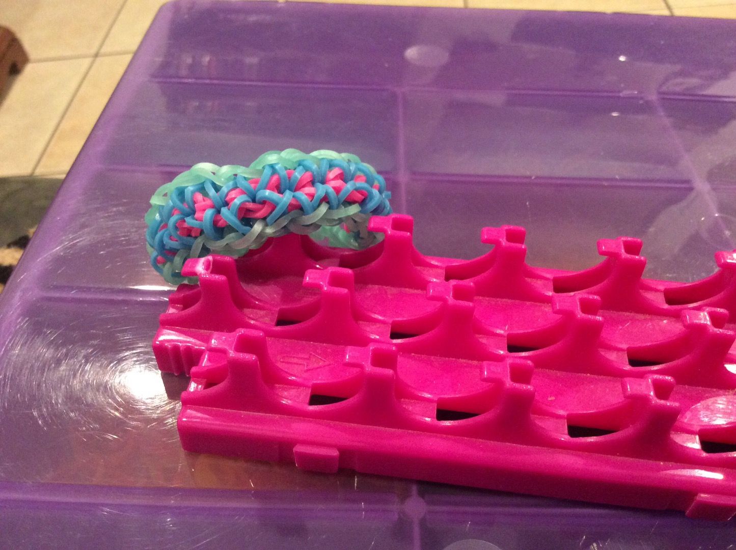 Crazy Loom Bracelet the Zippy Chain : 14 Steps - Instructables
