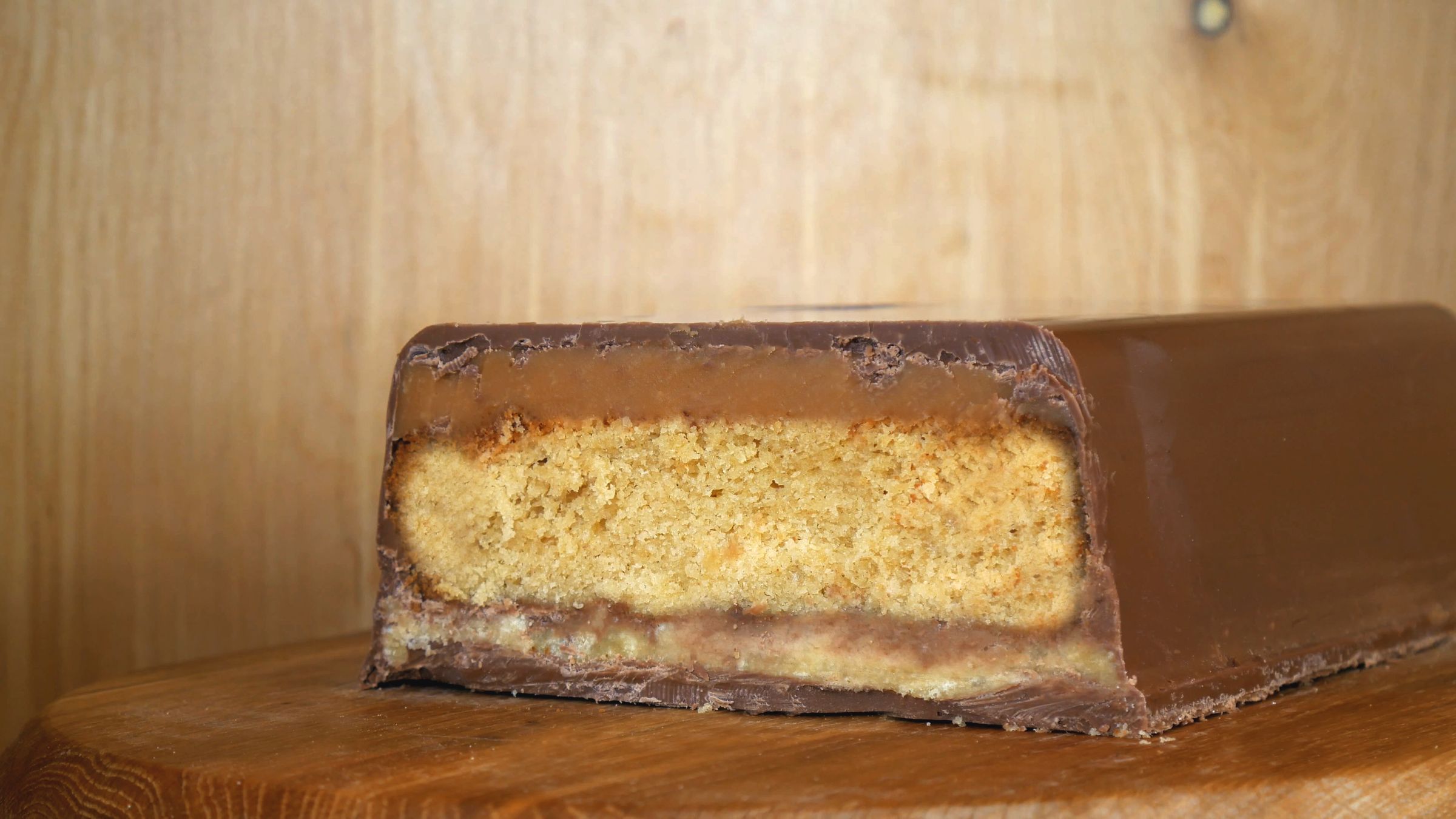 TWIX (CARAMEL SHORTBREAD) CHOCOLATE BAR CAKE : 3 Steps (with Pictures ...