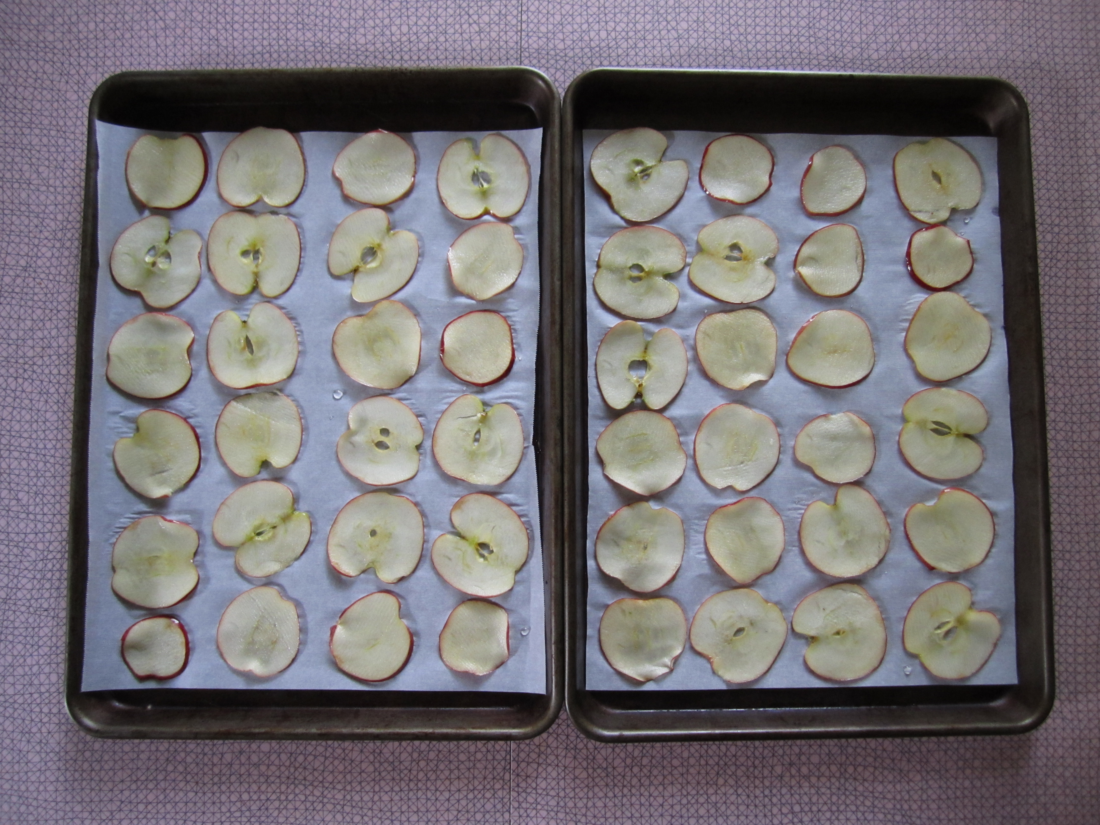 Baked Apple Chips! : 8 Steps (with Pictures) - Instructables