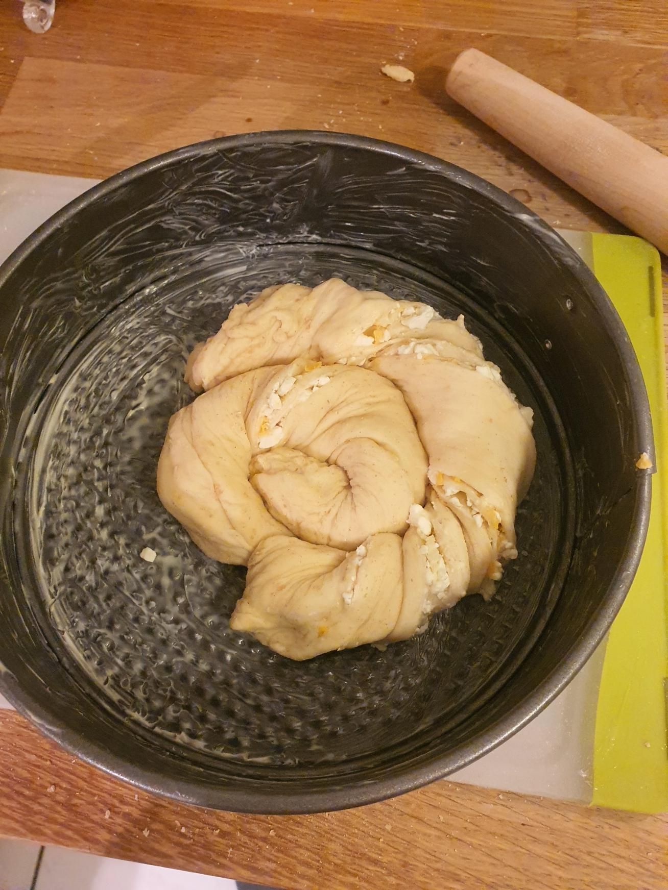 Homemade Macedonian Pogacha (Extremally Soft, Traditional Cheese Bread ...