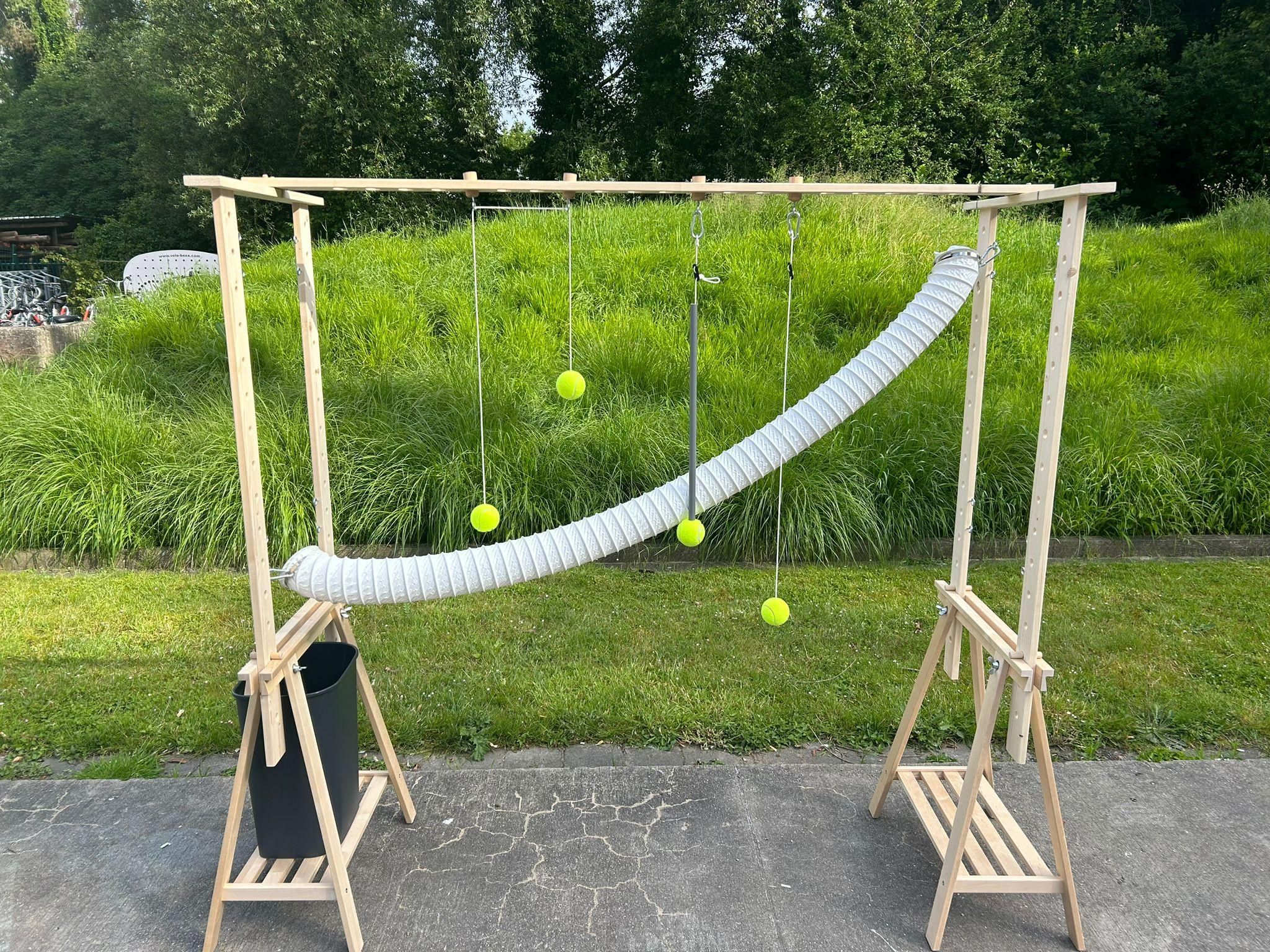 D4E1 WOESH - Juggle Trestle #HOWESTIPO #CIRCUS : 12 Steps - Instructables