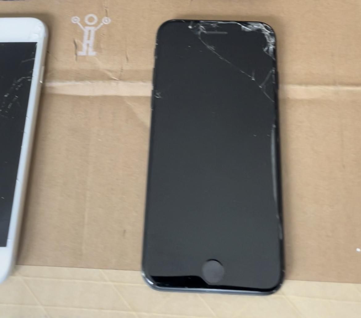 Upcycling Old Smartphones Into Physical Widgets for Skiing: Cardboard ...