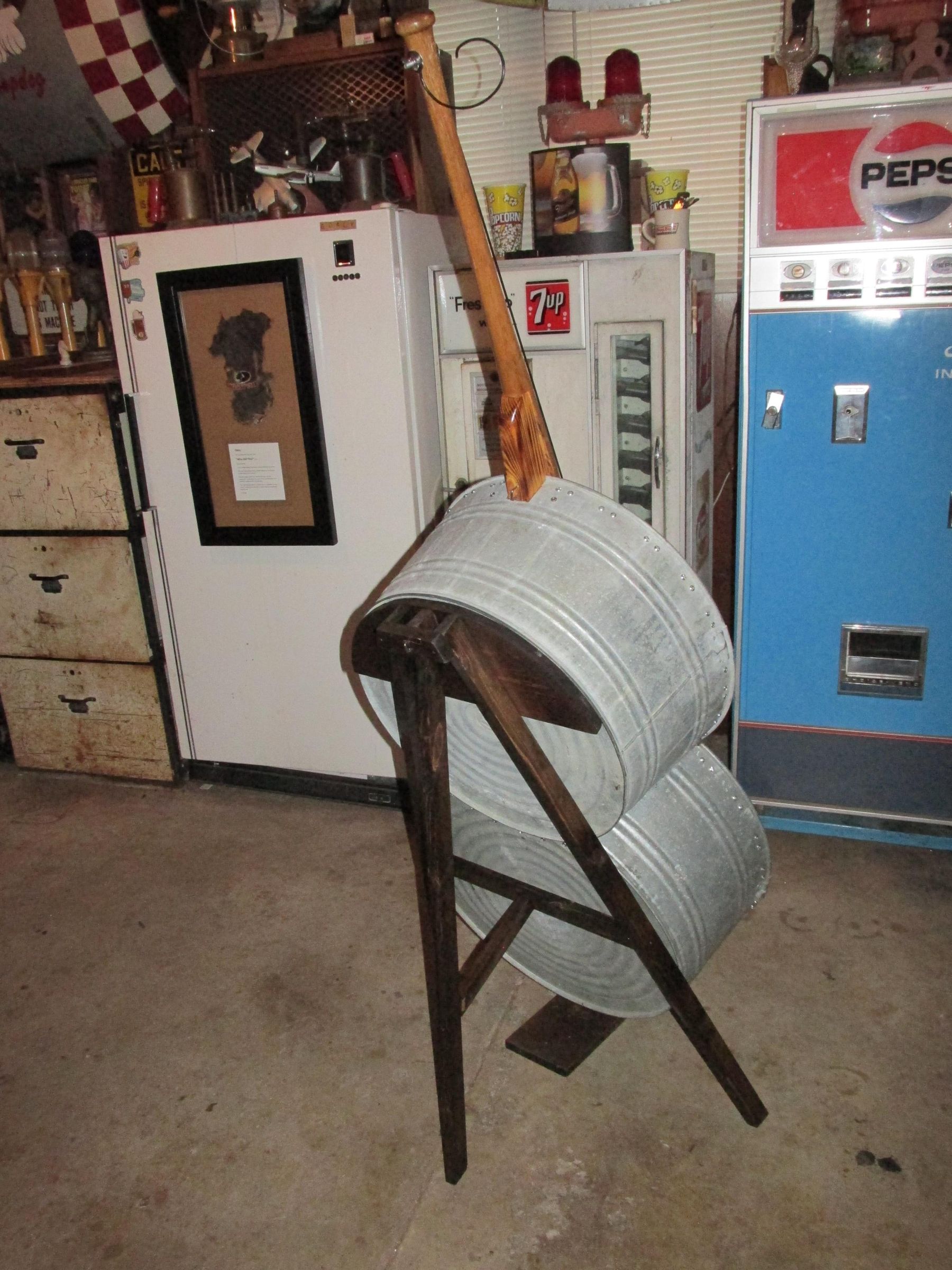 Single String Double Gutbucket : 8 Steps (with Pictures) - Instructables