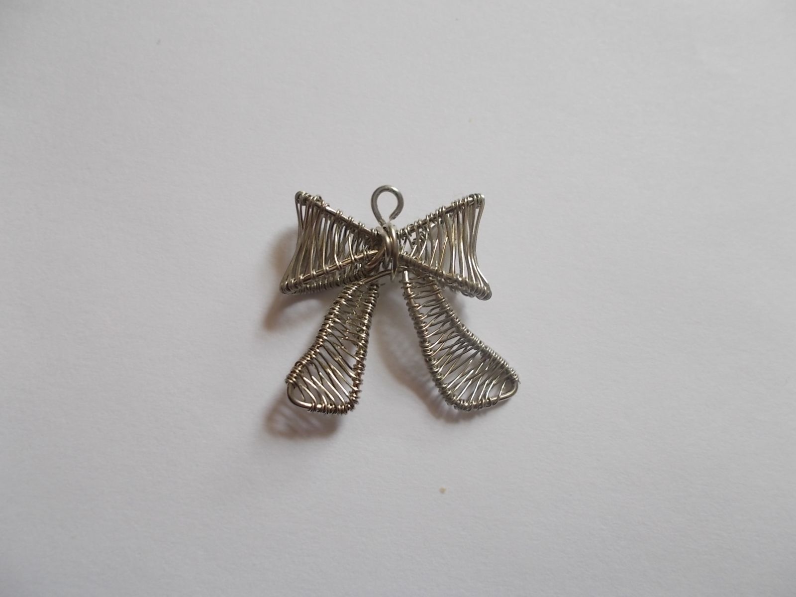 Woven Bow Charm : 12 Steps (with Pictures) - Instructables