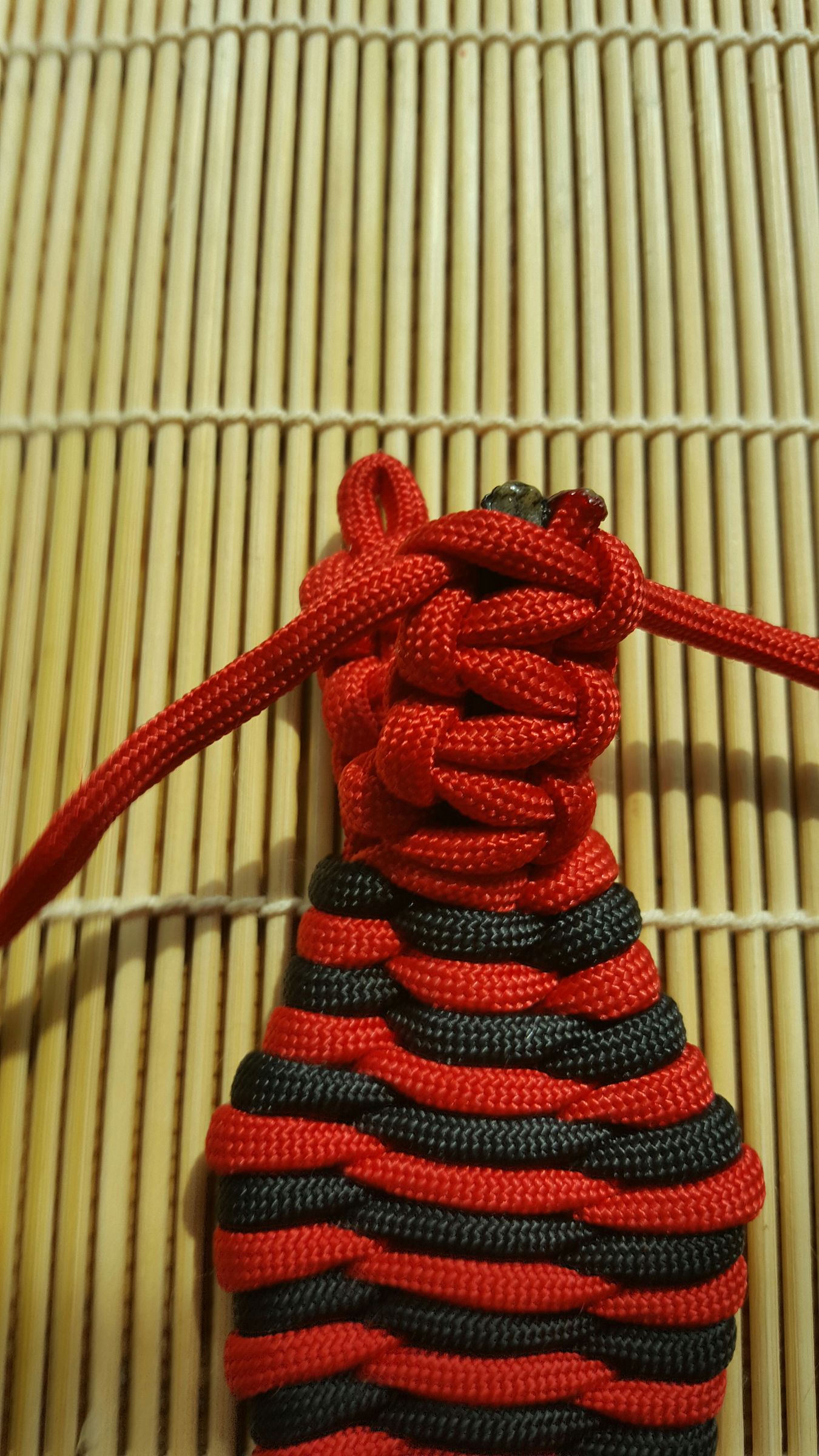 Paracord Snake : 10 Steps (with Pictures) - Instructables
