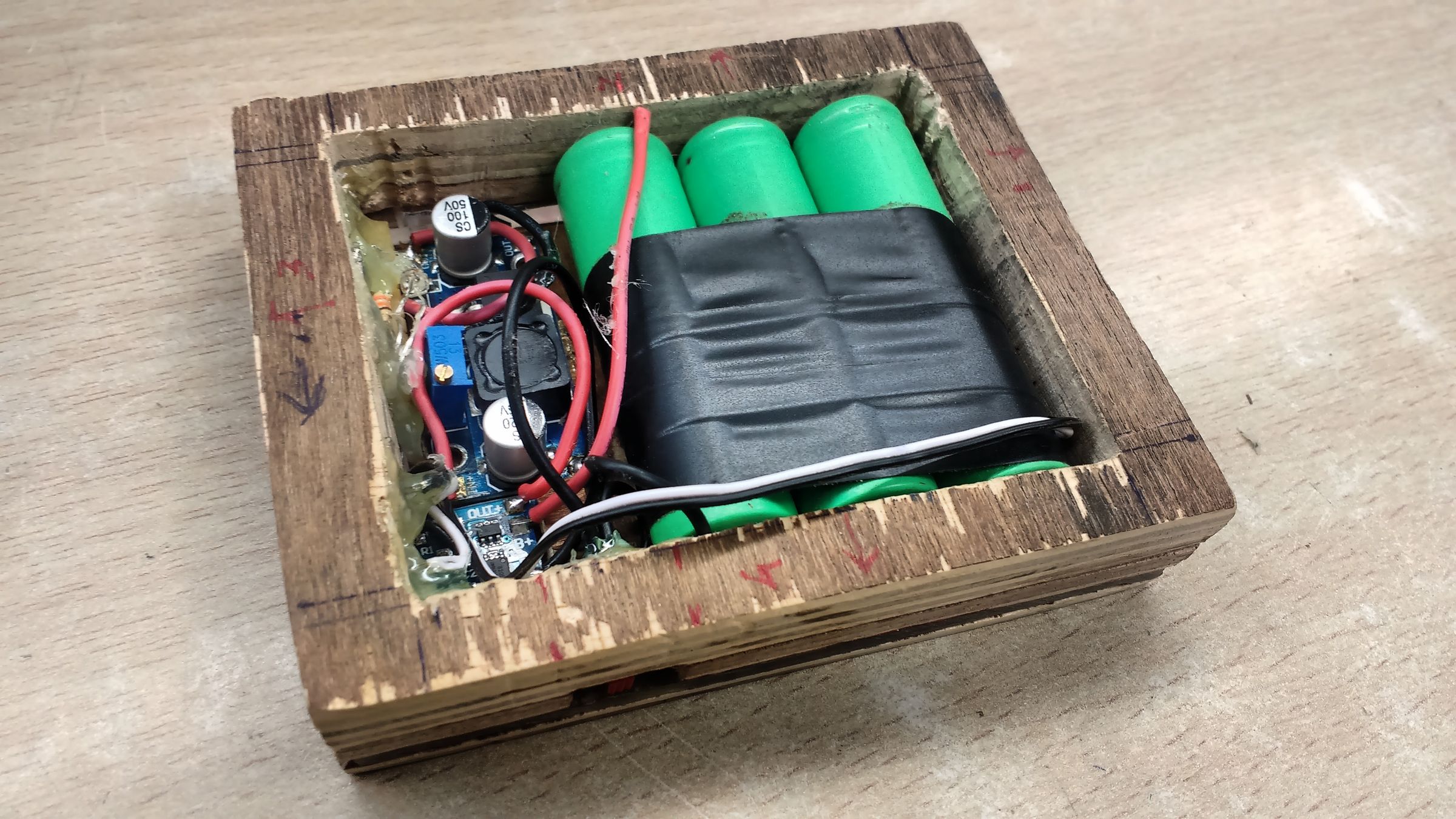 How to Make Power Bank on Your Own Easily : 7 Steps (with Pictures ...
