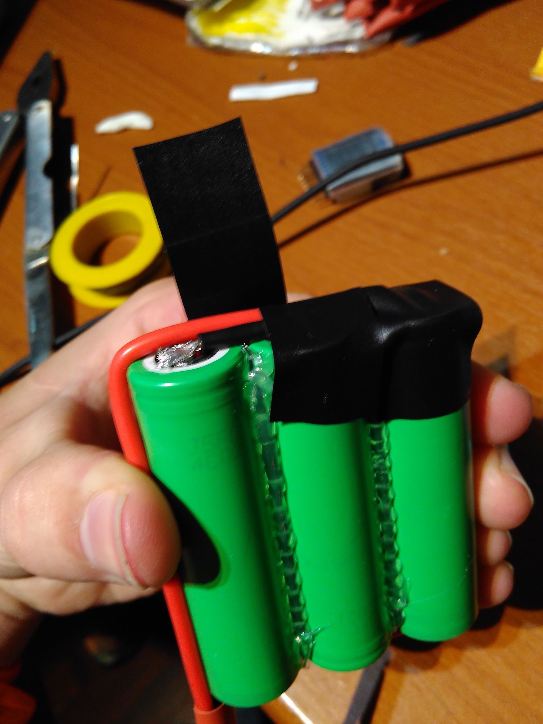 How to Make Your Own Quadcopter Battery : 11 Steps (with Pictures ...
