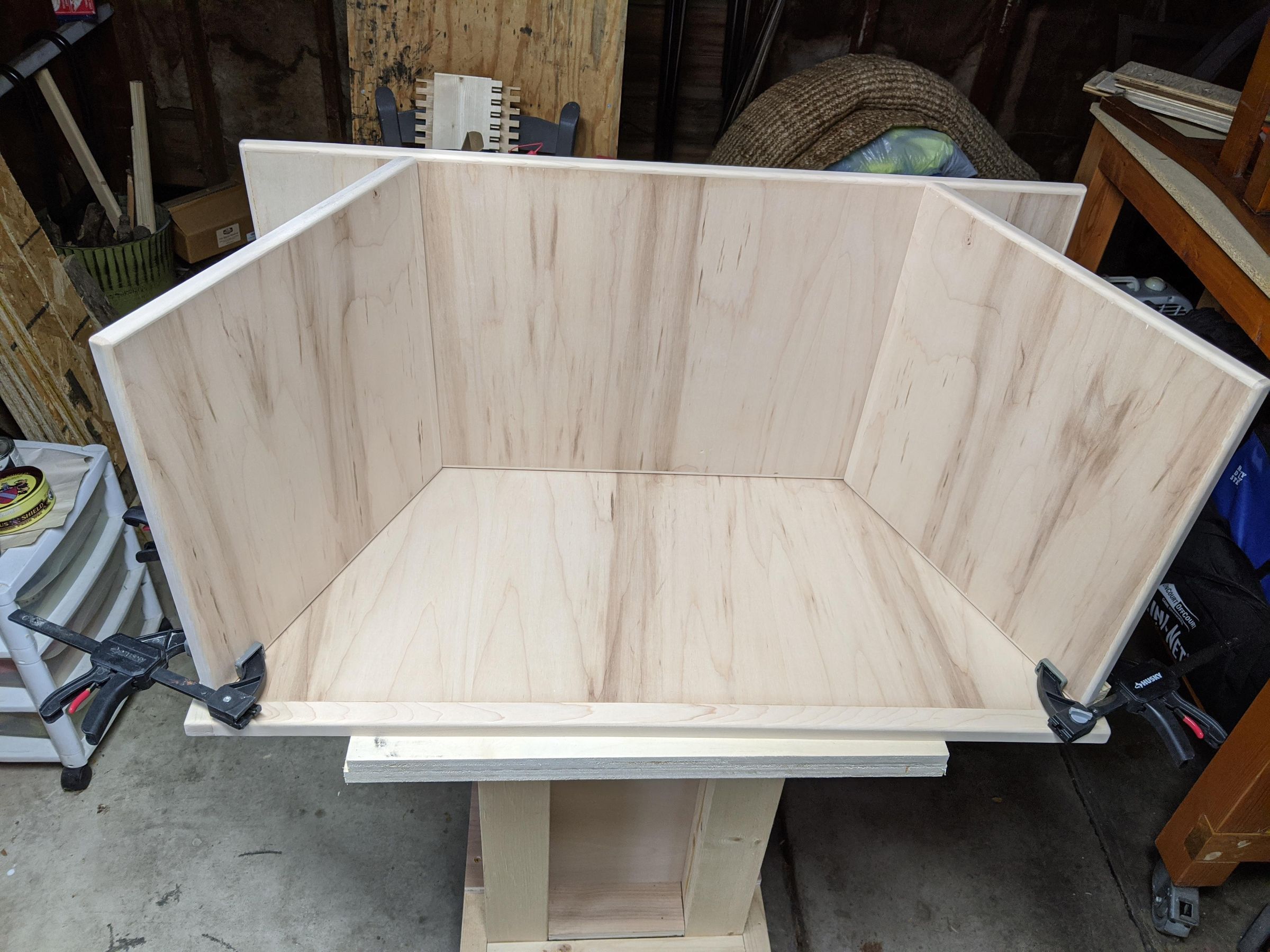 Kids Desk With Partitions : 4 Steps - Instructables