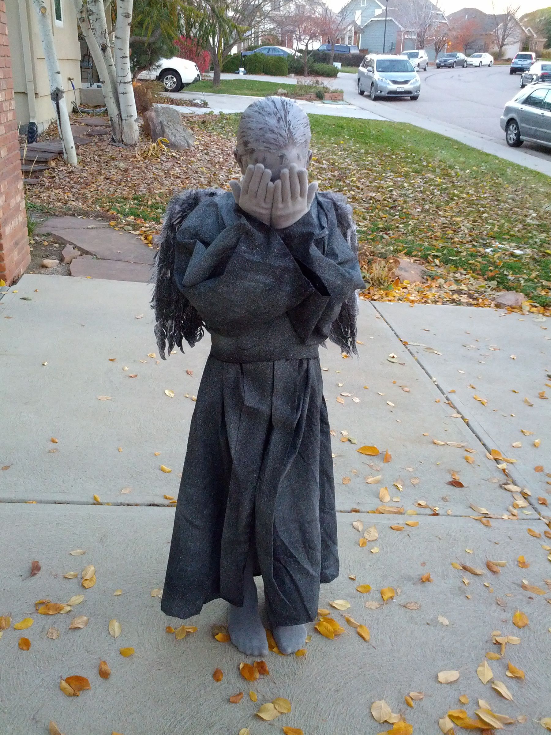 Weeping Angel Child Costume - Easy : 3 Steps - Instructables