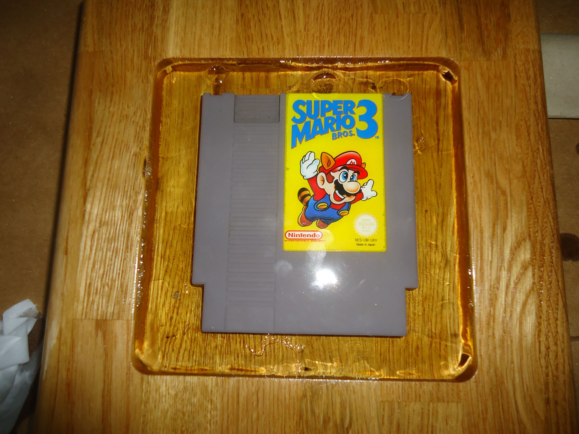 Poured Resin NES Cartridge Table : 5 Steps (with Pictures) - Instructables