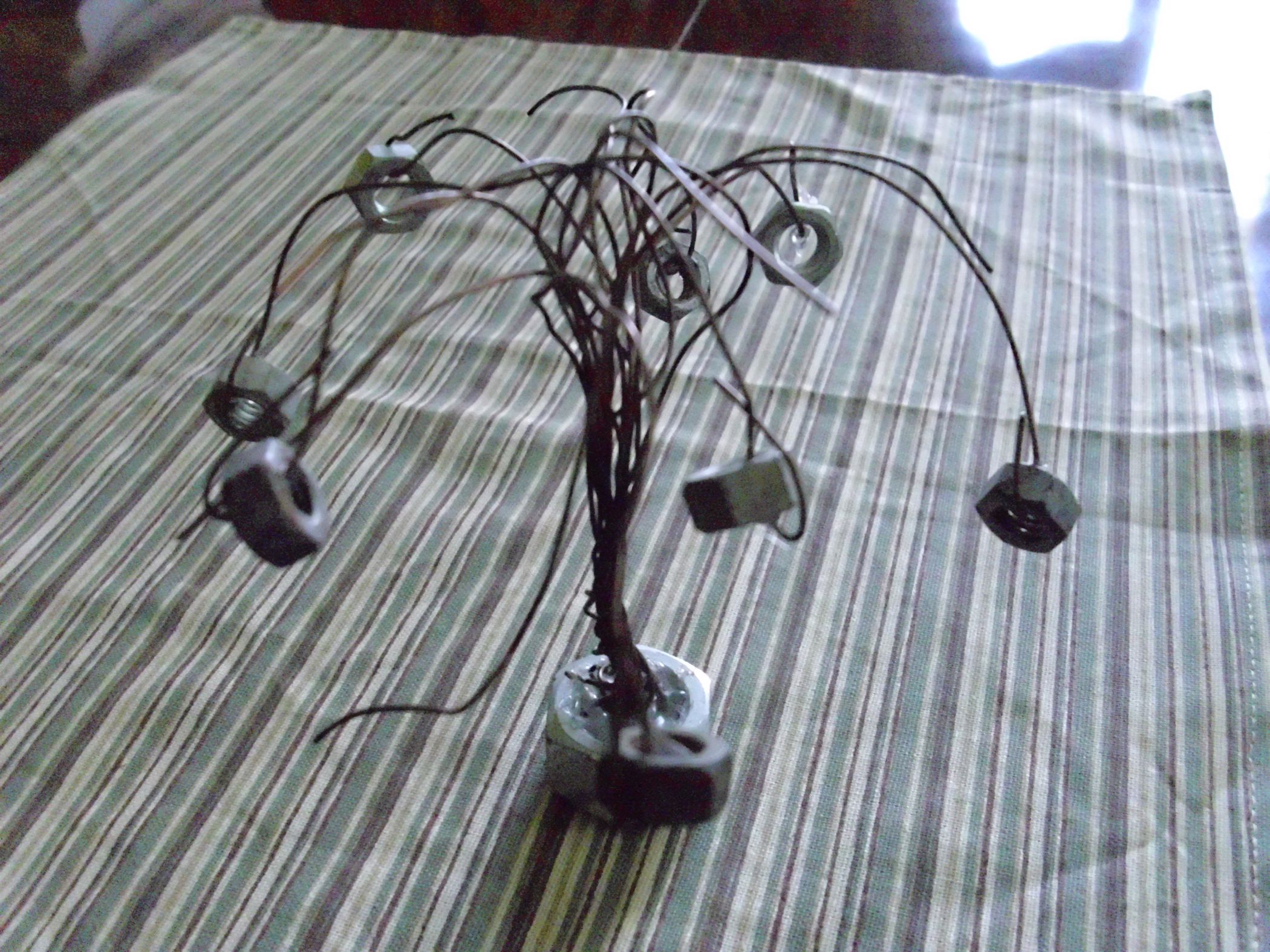 Wire Tree "Rusty Fruit" - Instructables