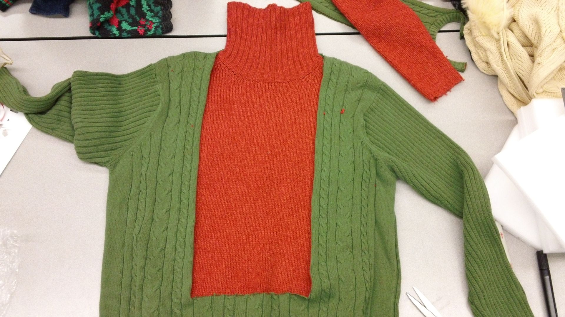 UGLY CHRISTMAS SWEATER DIY (Stuck in the Chimney 2012) : 4 Steps ...