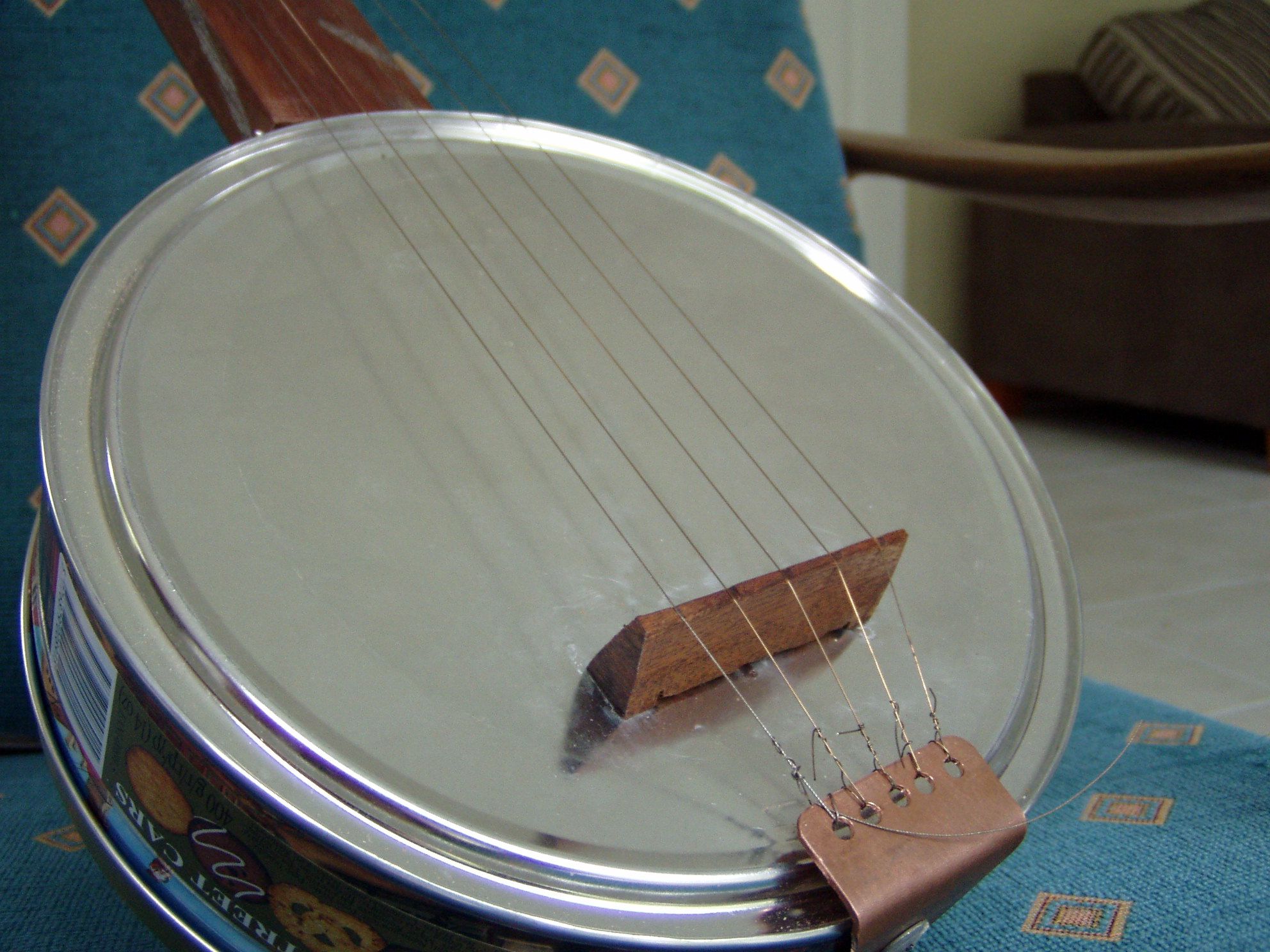Cookie Tin Banjo Part 4: Bed Post Banjo : 16 Steps (with Pictures ...