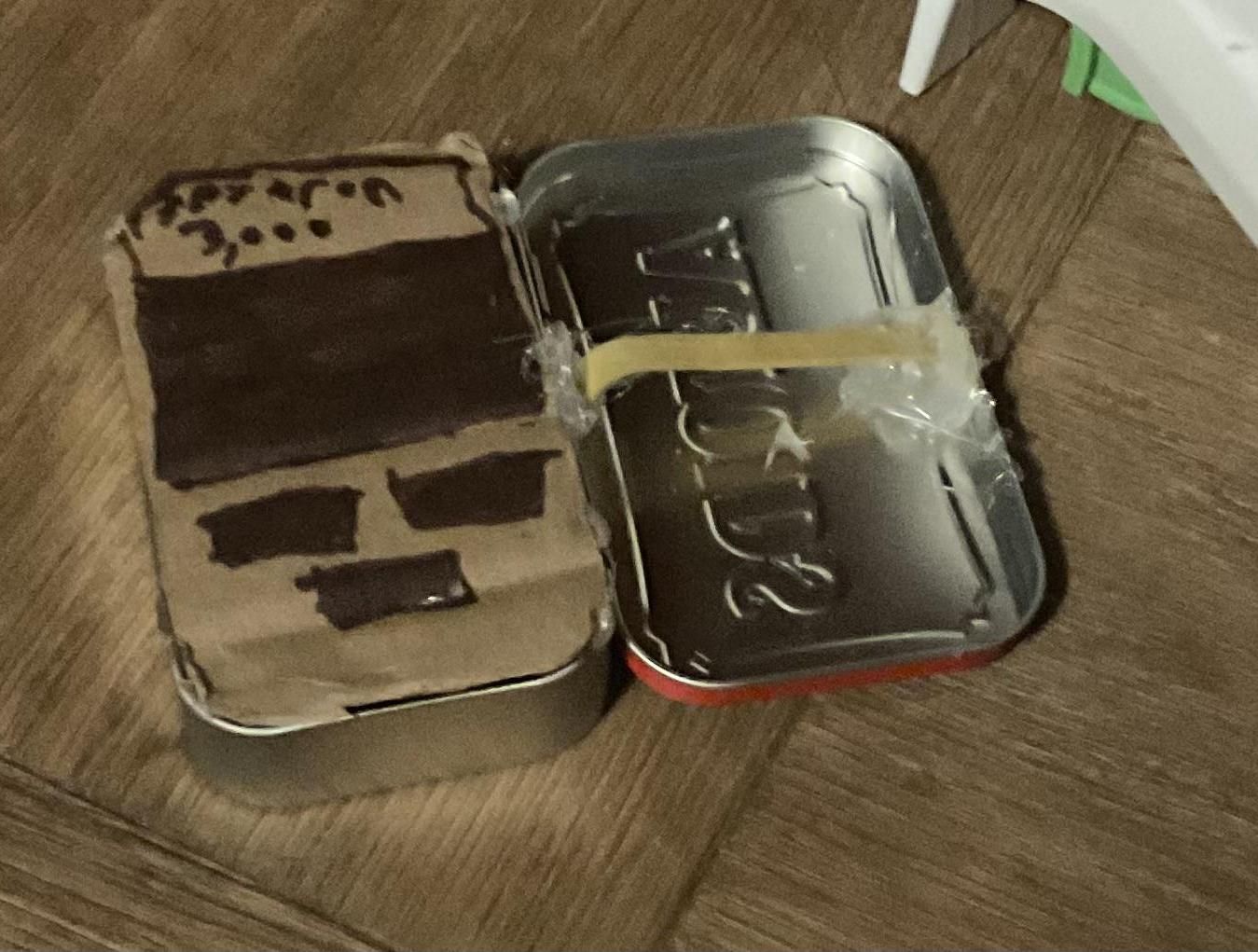 Altoids TF2 Spytron 3000 in 10 Ridiculously Easy Steps! : 10 Steps - Instructables