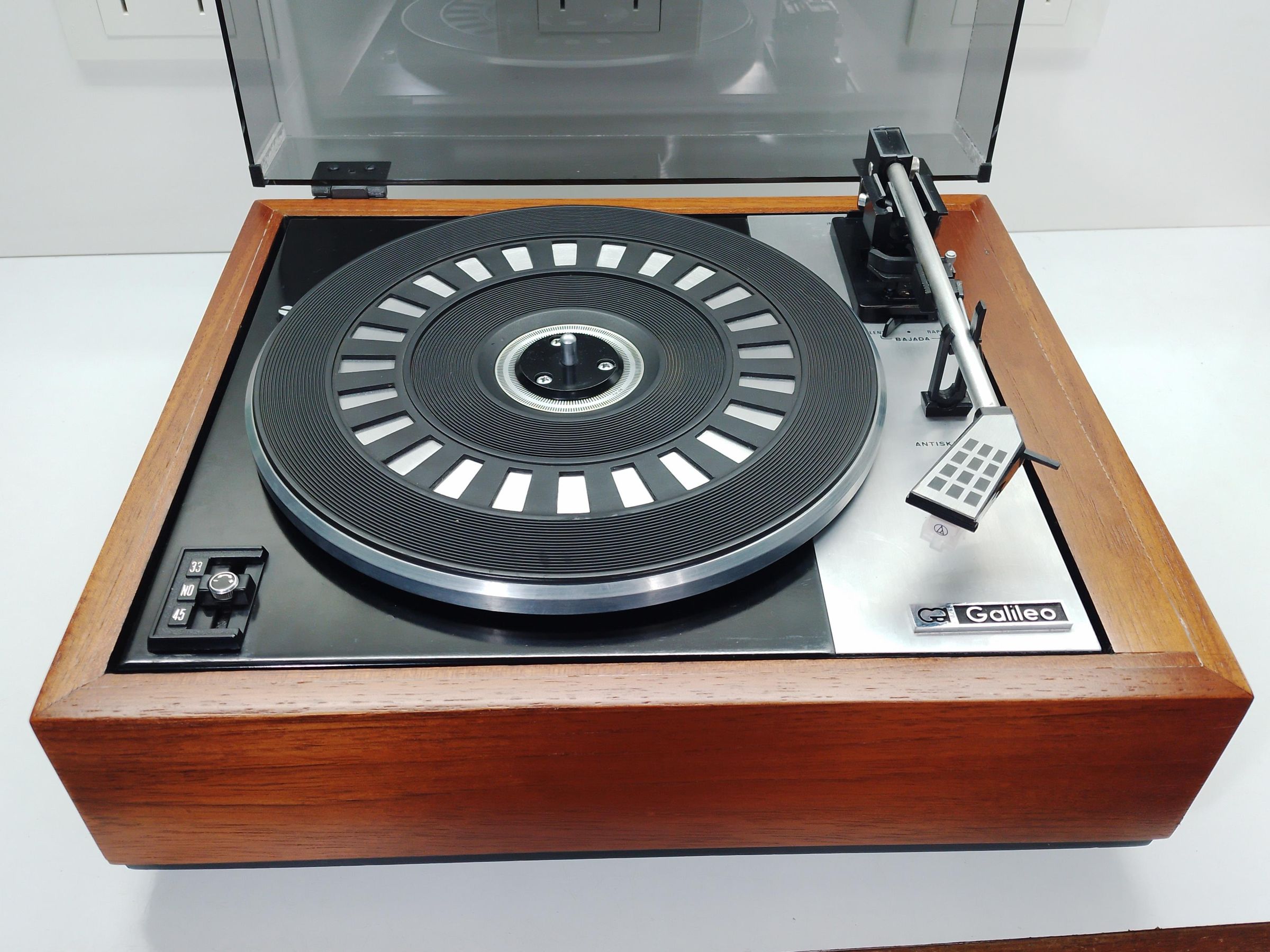 Restoring an Early 1970s Turntable : 12 Steps (with Pictures ...