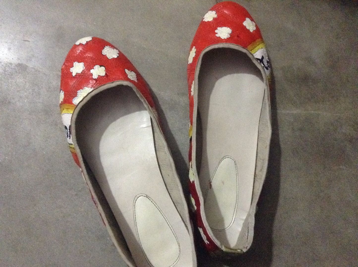 Updated Popcorn Shoes to Walk With Style : 10 Steps - Instructables