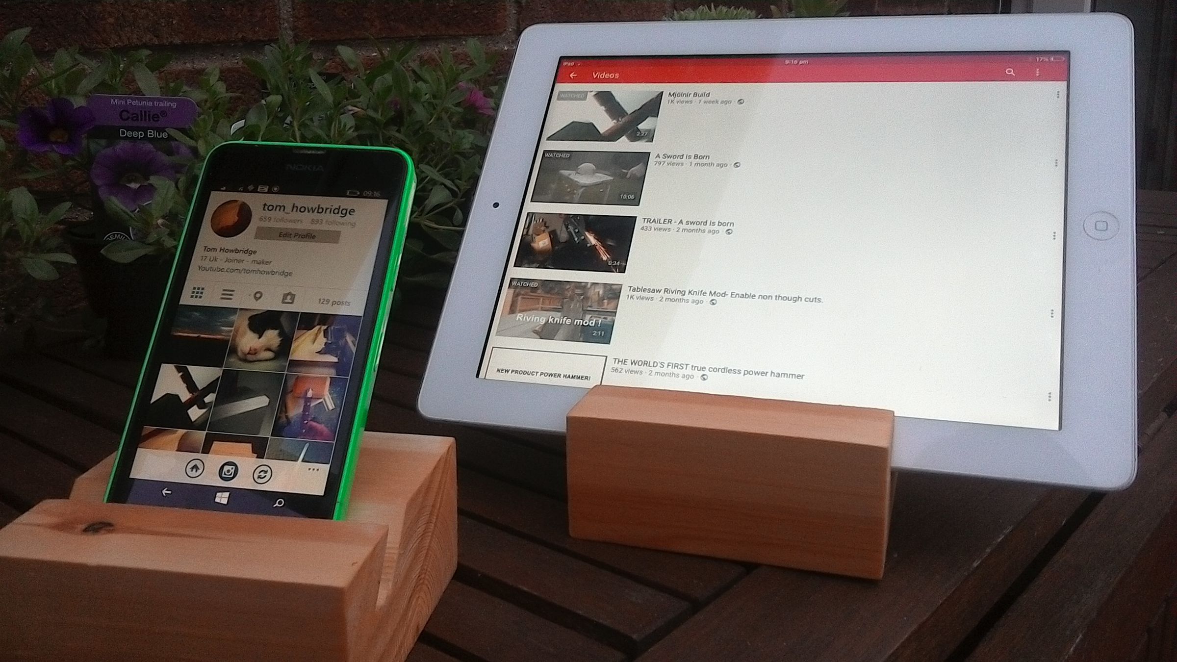 Blocky Dock (phone Stand) : 3 Steps (with Pictures) - Instructables