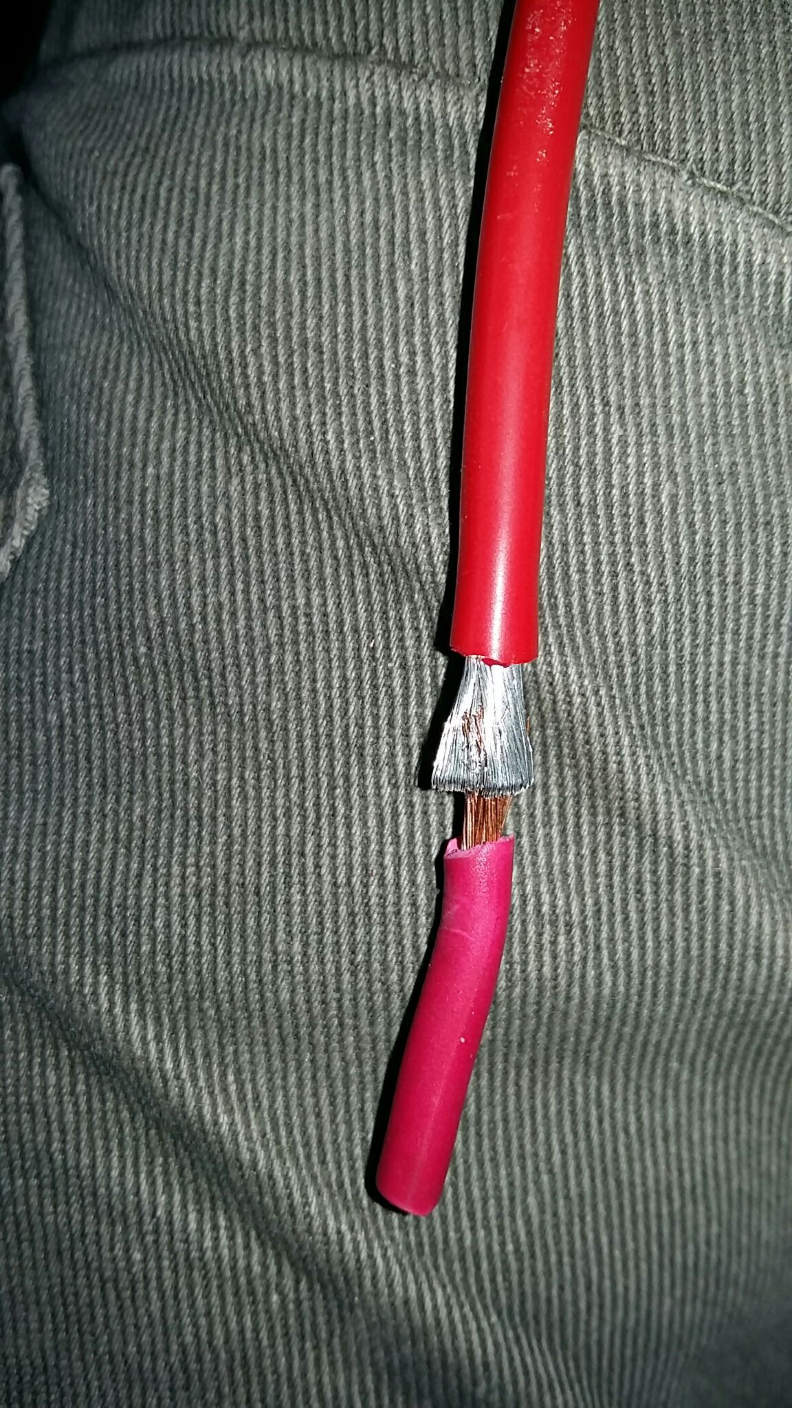 Joining & Soldering Dissimilar Wire Inline - Trick : 4 Steps ...