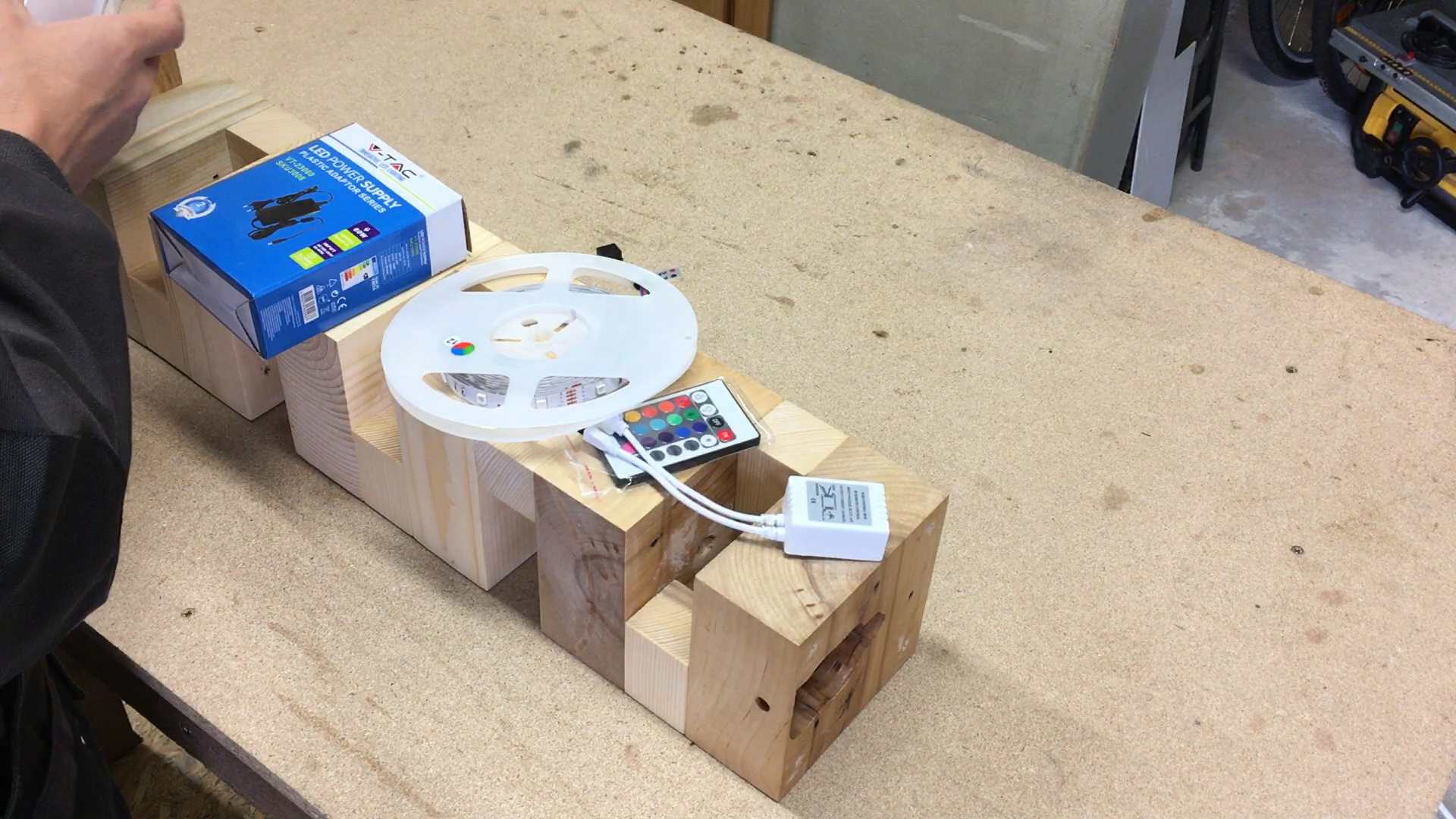 Colored LED Lamp From Pallet Wood Blocks : 10 Steps (with Pictures ...