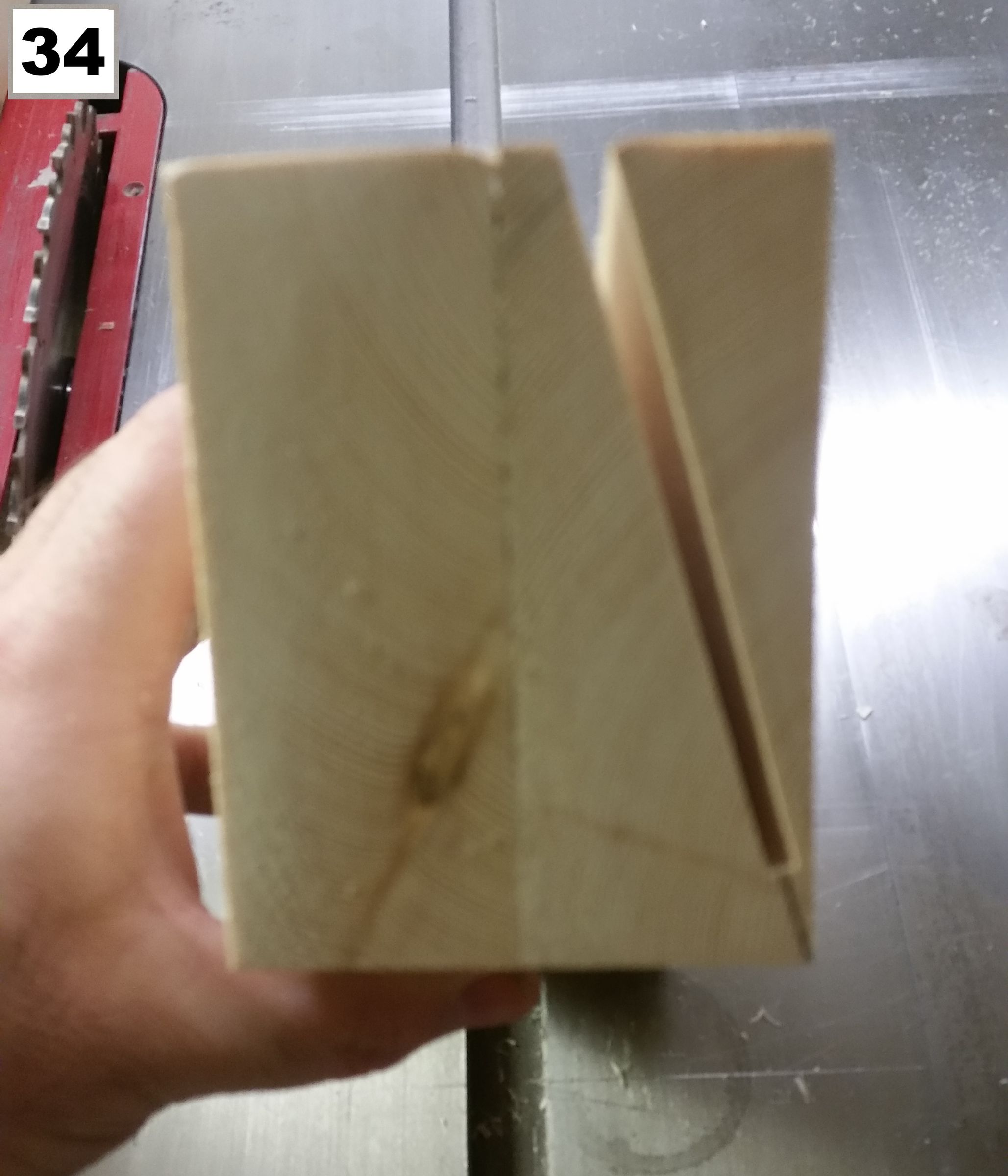 Folding Portable Workbench With Quick Release Vise : 11 Steps (with ...