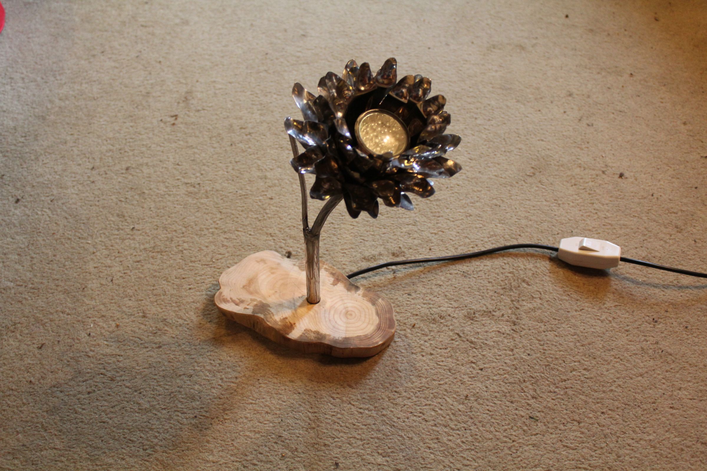 Metal Flower Lamp : 6 Steps (with Pictures) - Instructables