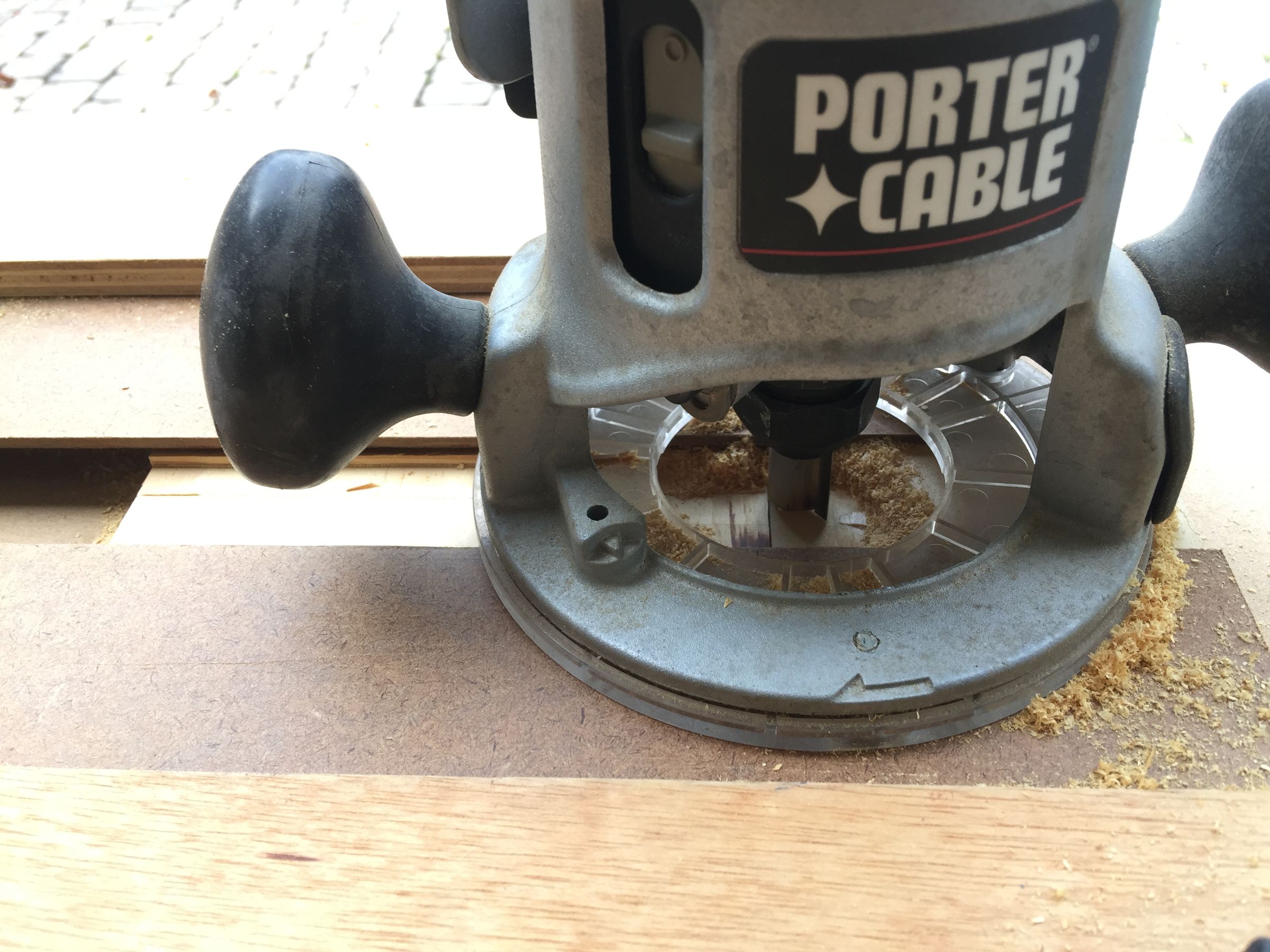 Adjustable Dado Jig From Scrap Wood : 4 Steps (with Pictures ...