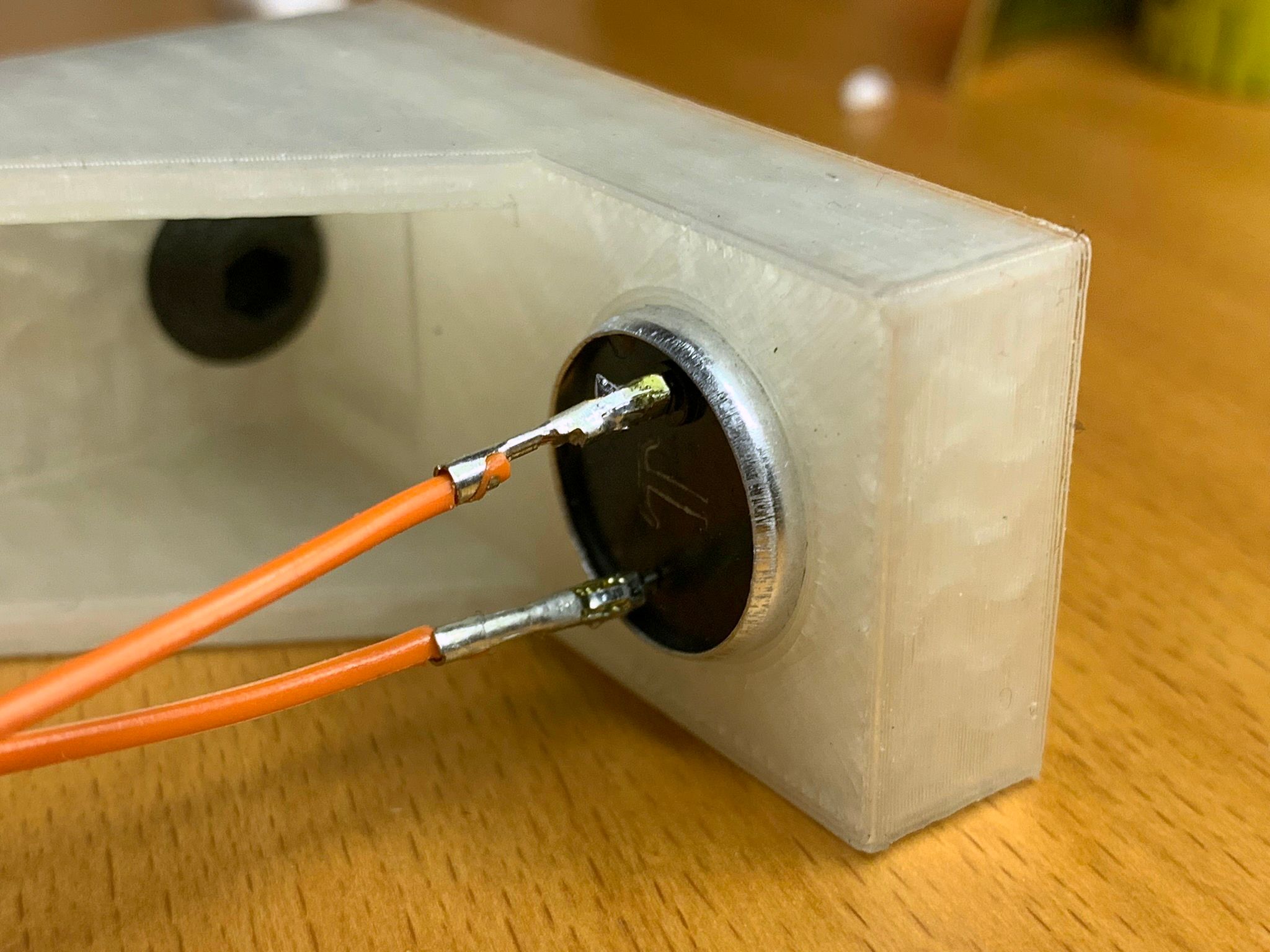 A Simple Stand for an Acoustic Levitator MiniLev : 12 Steps (with ...