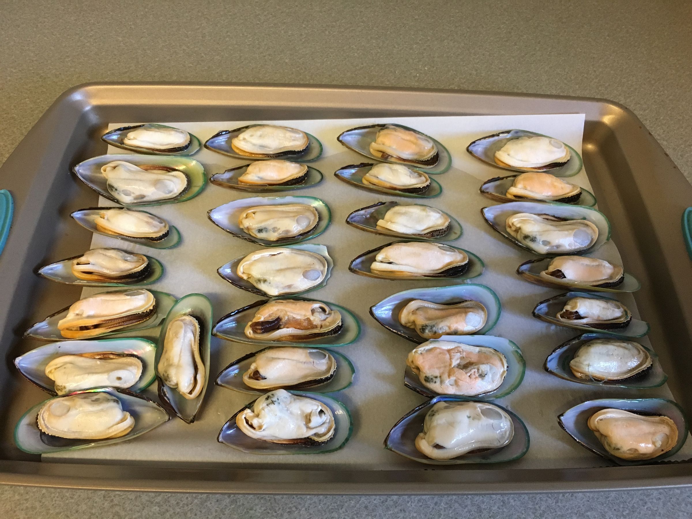 Green Shell Mussels With Garlic Butter Sauce : 6 Steps (with Pictures ...