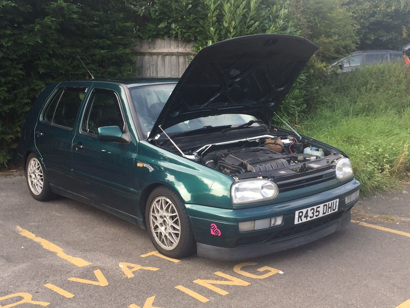 How to Install Bonnet Lifters / Gas Bonnet Struts on Your Vehicle : 5 ...