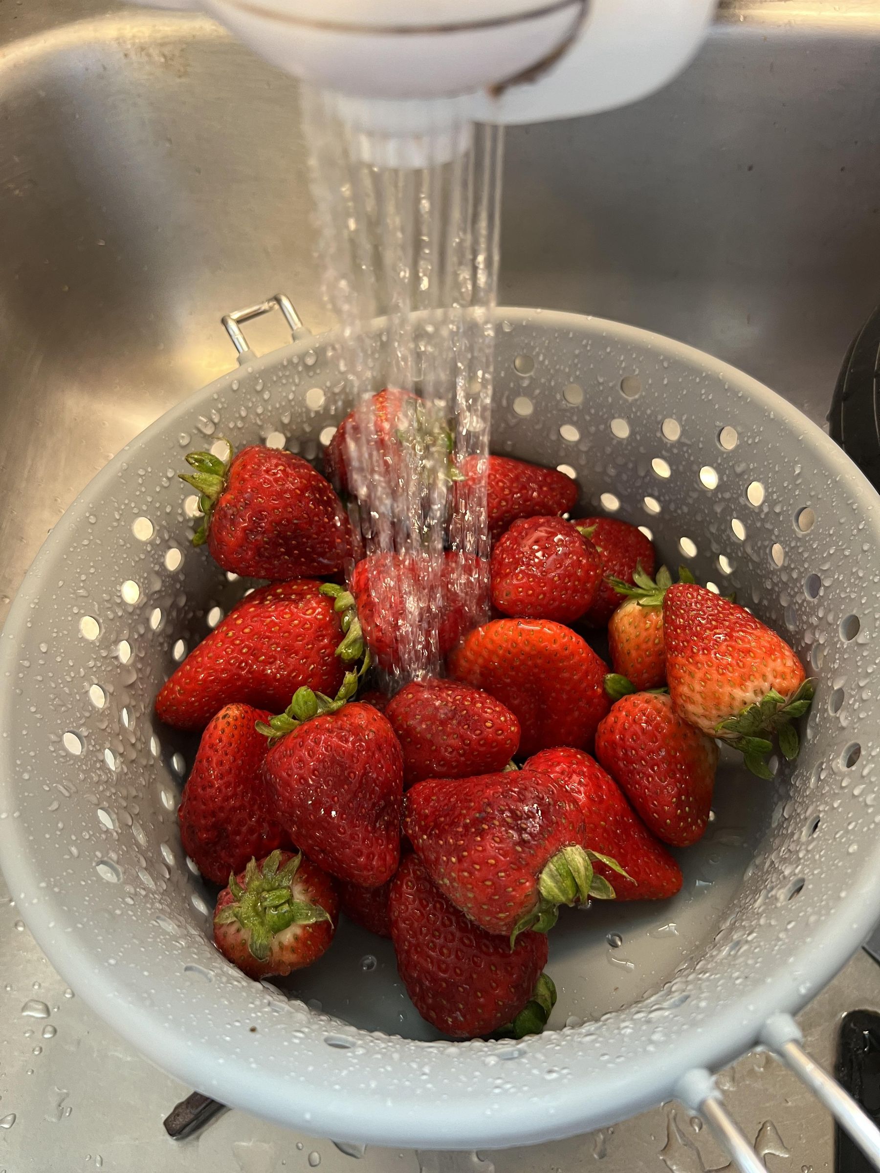 Creamy-Good Strawberry Gelato : 11 Steps (with Pictures) - Instructables