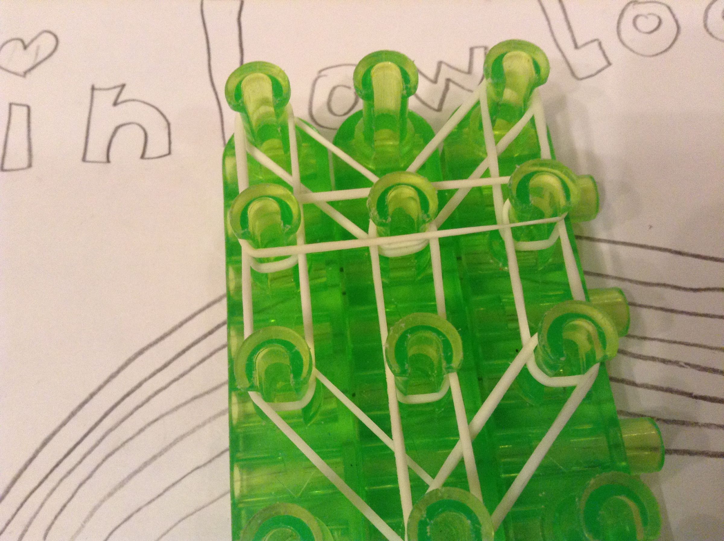 Rainbow Loom Heart Charm : 7 Steps - Instructables