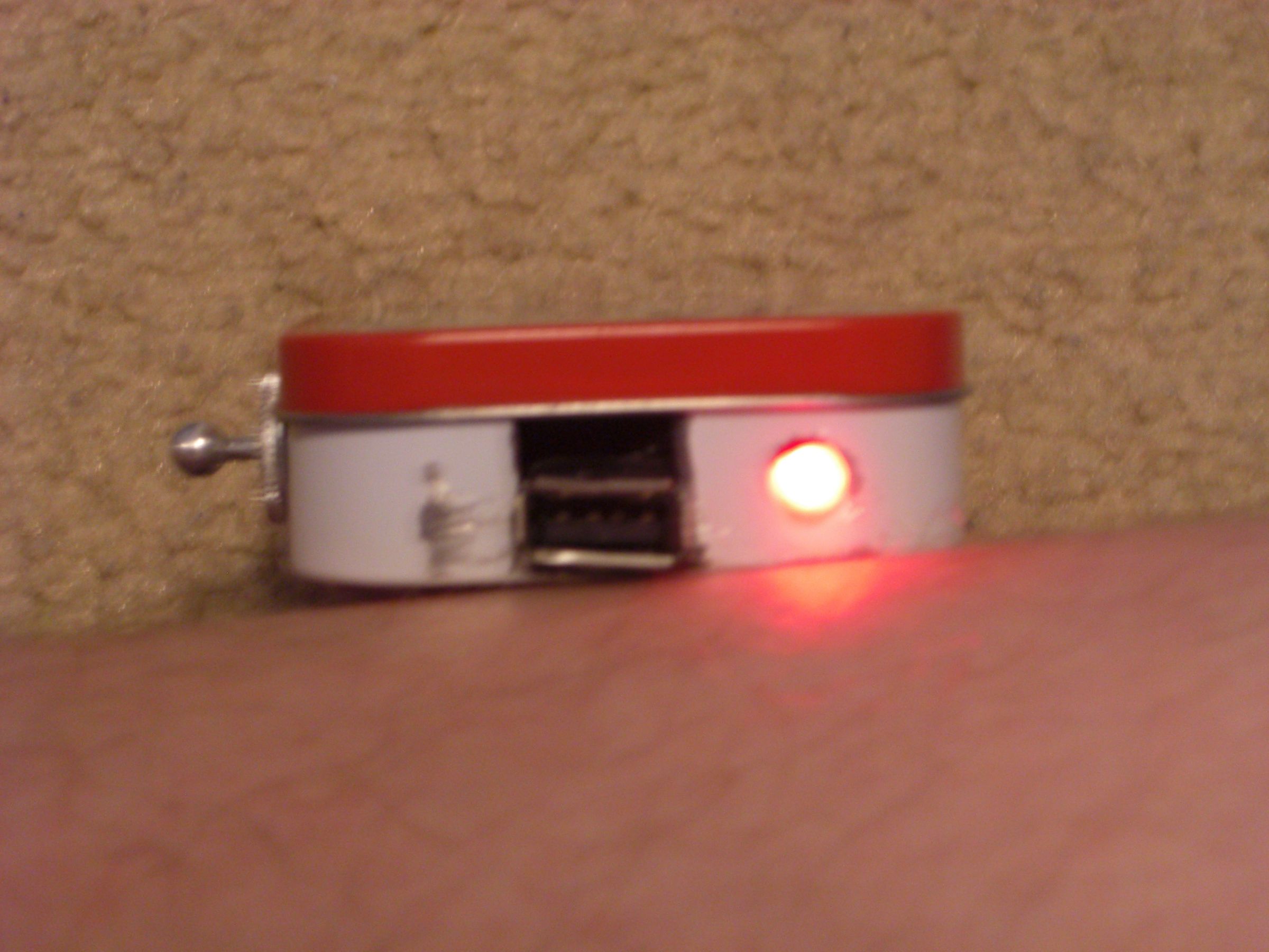 Another Altoids Ipod Charger : 5 Steps - Instructables