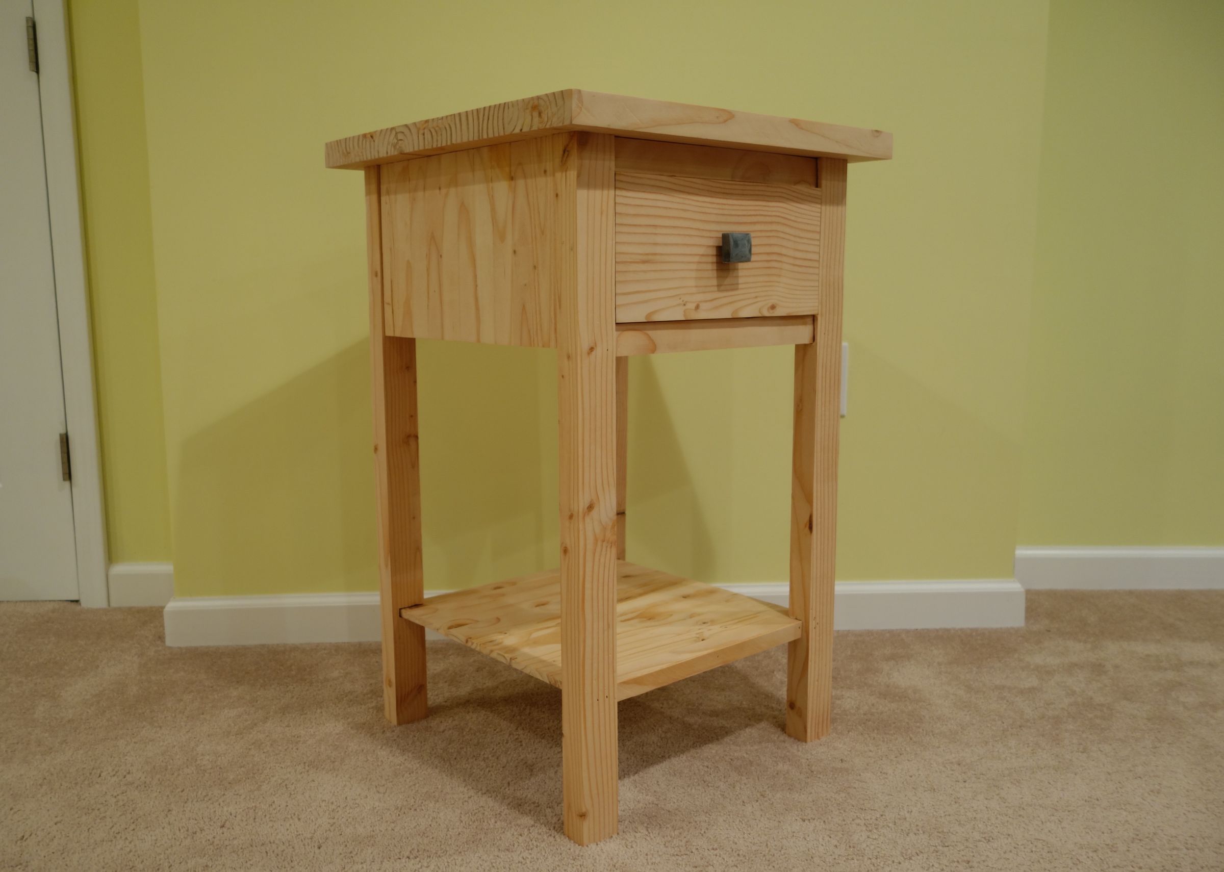 2x12 End Table With HDPE Knob : 12 Steps (with Pictures) - Instructables