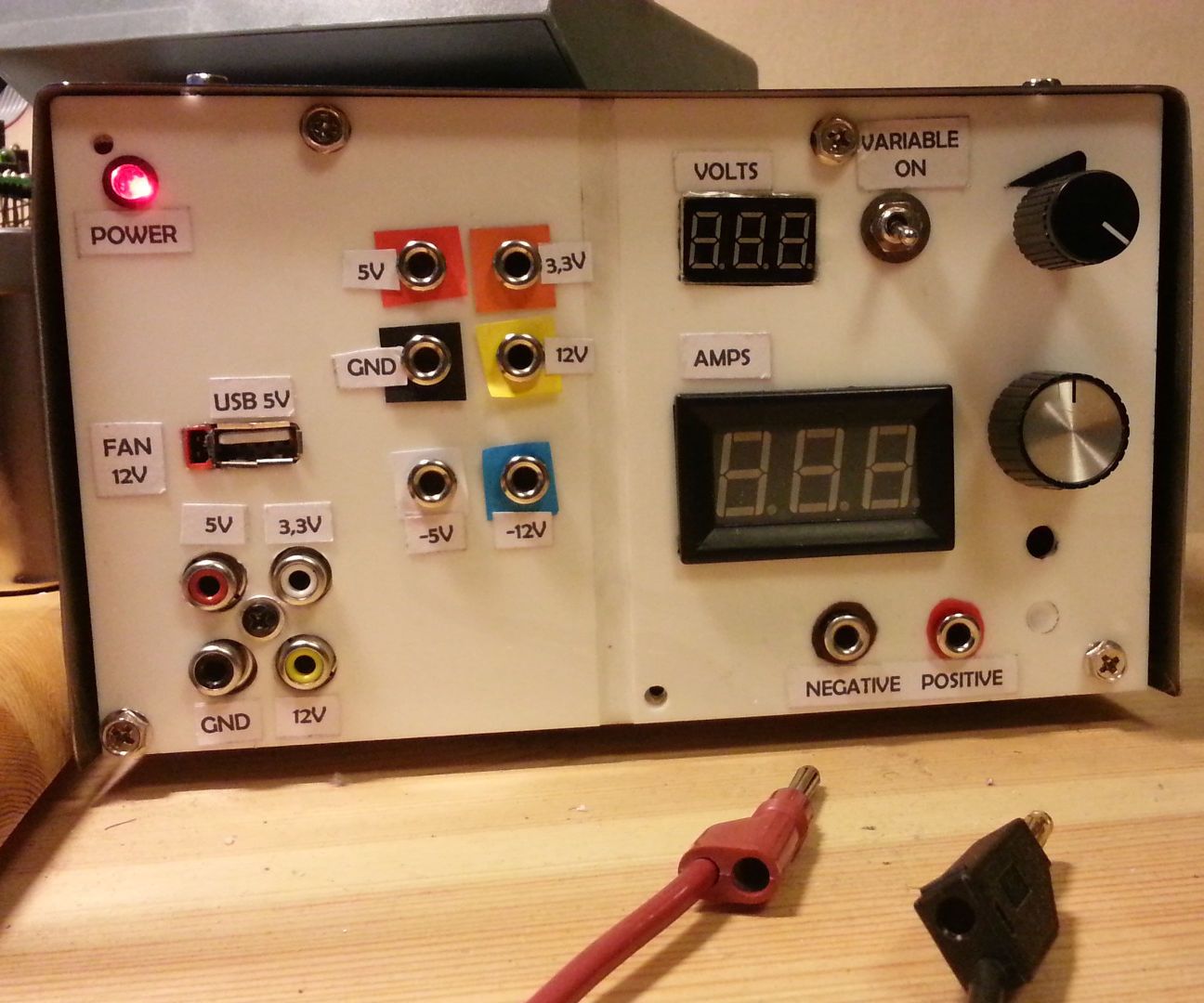 Super Recycled Benchtop Power Supply : 6 Steps (with Pictures ...