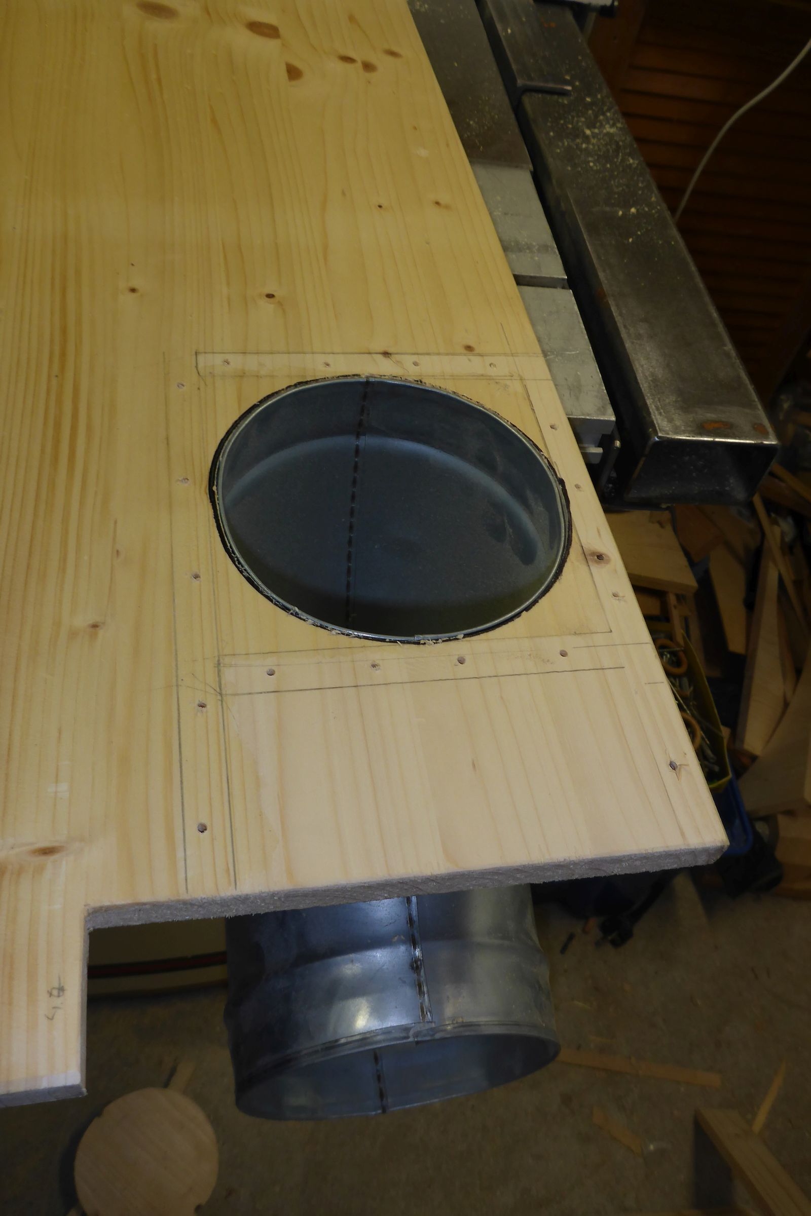 Build a Dust Extraction Cabin for the Miter Saw : 10 Steps (with ...